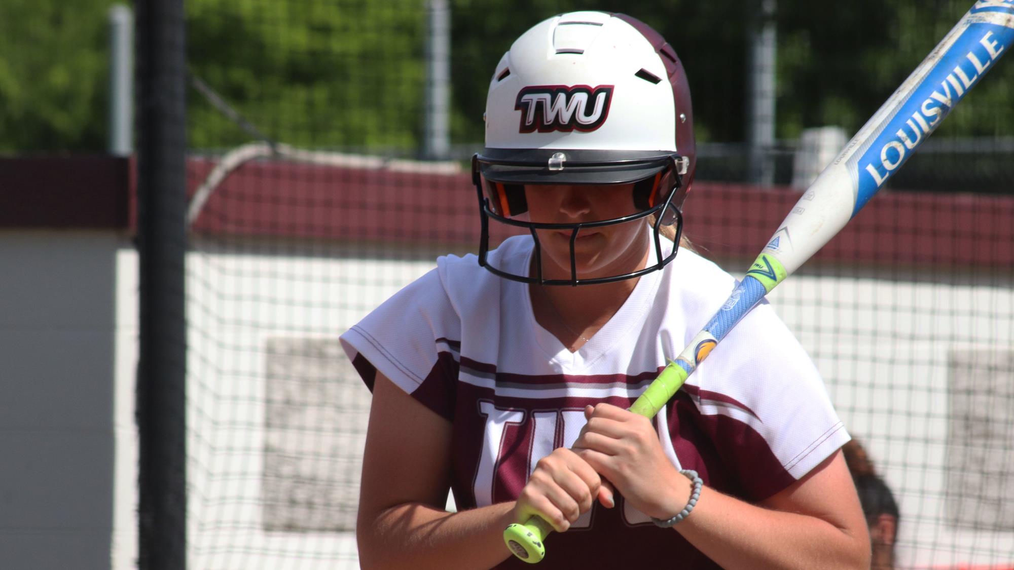 Softball opens OC/UCO Invitational - Texas Woman's University Athletics