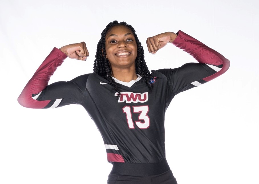 Trixie Oche - Volleyball - Texas Woman's University Athletics