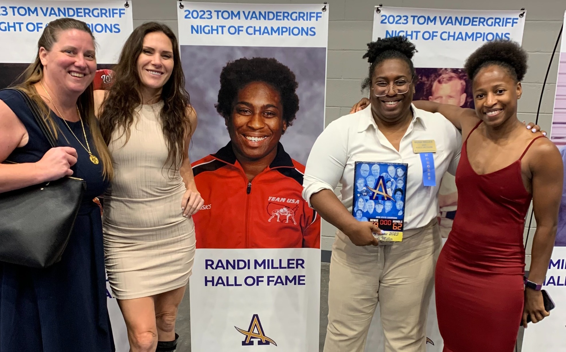 RANDI MILLER INDUCTED INTO ARLINGTON ATHLETICS HALL OF FAME - Texas ...