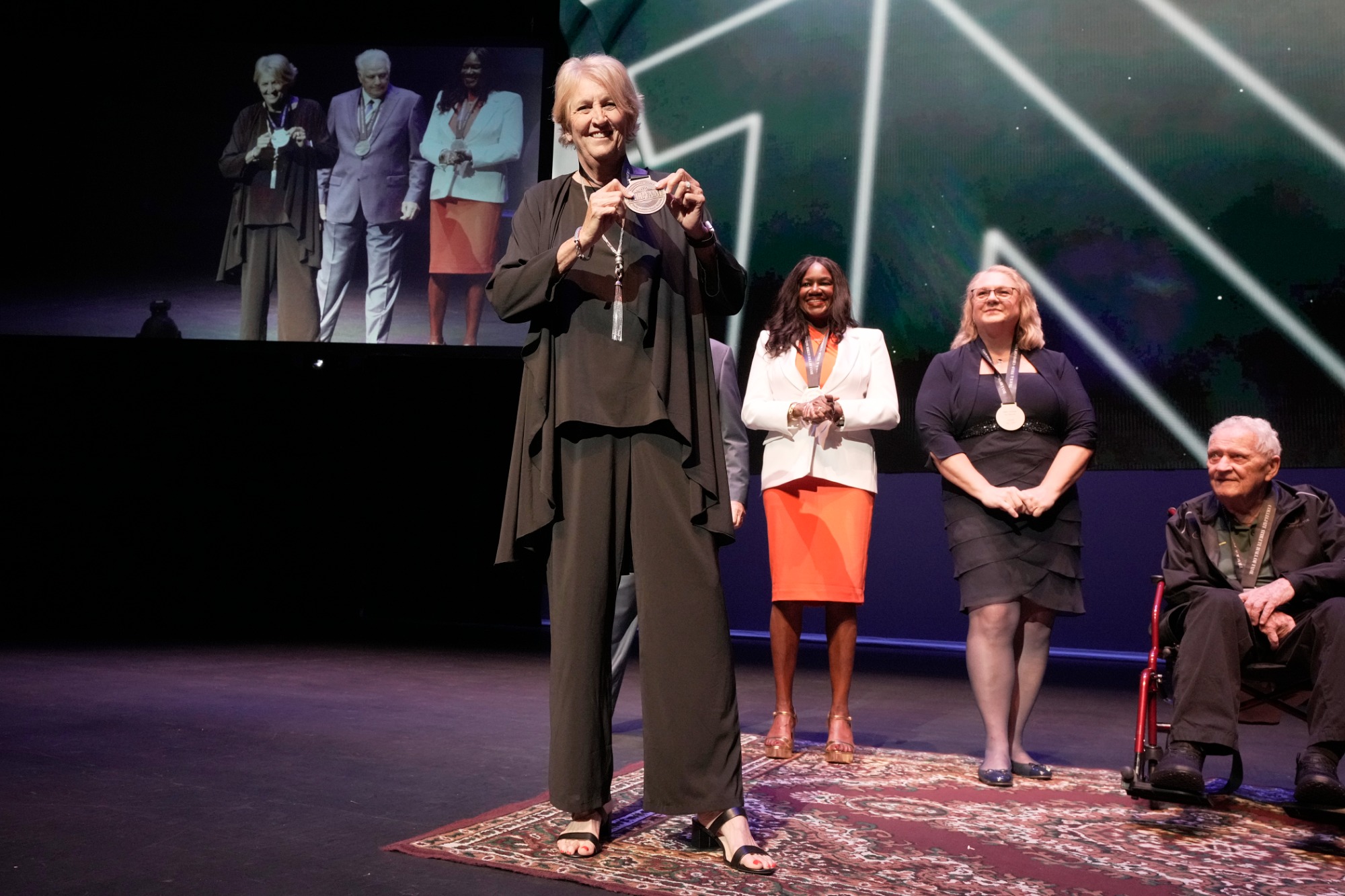 LOUISE RITTER NAMED TO USTFCCCA COLLEGIATE ATHLETIC HALL OF FAME CLASS ...