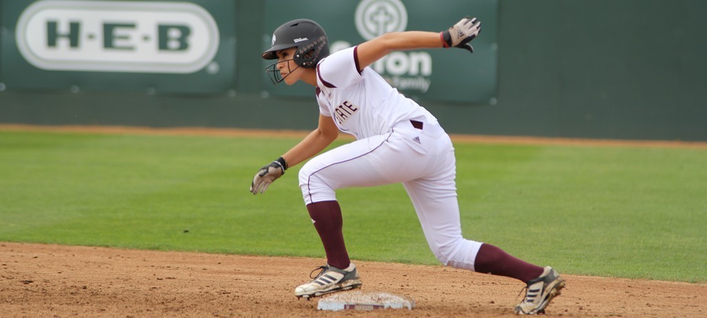 Bianca Prado - Softball - Texas State Athletics