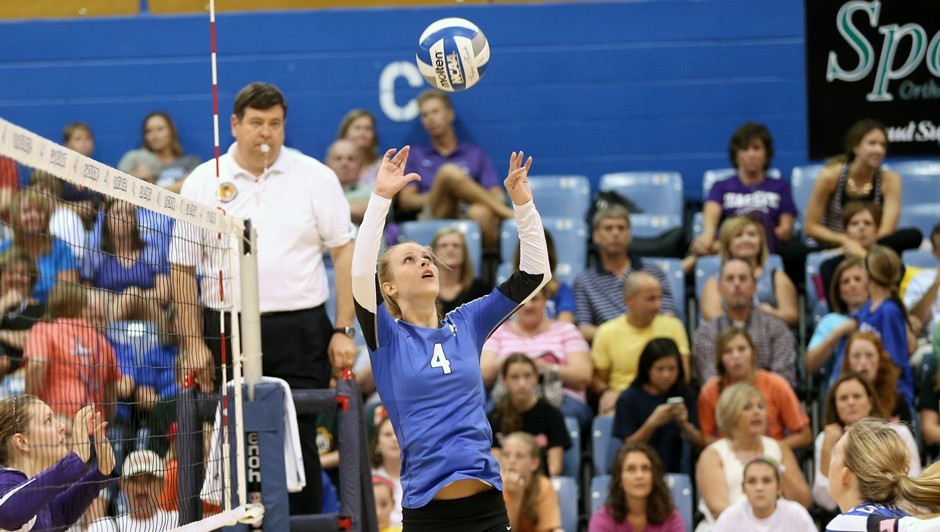 Ashton Baker - Volleyball - UAH Athletics