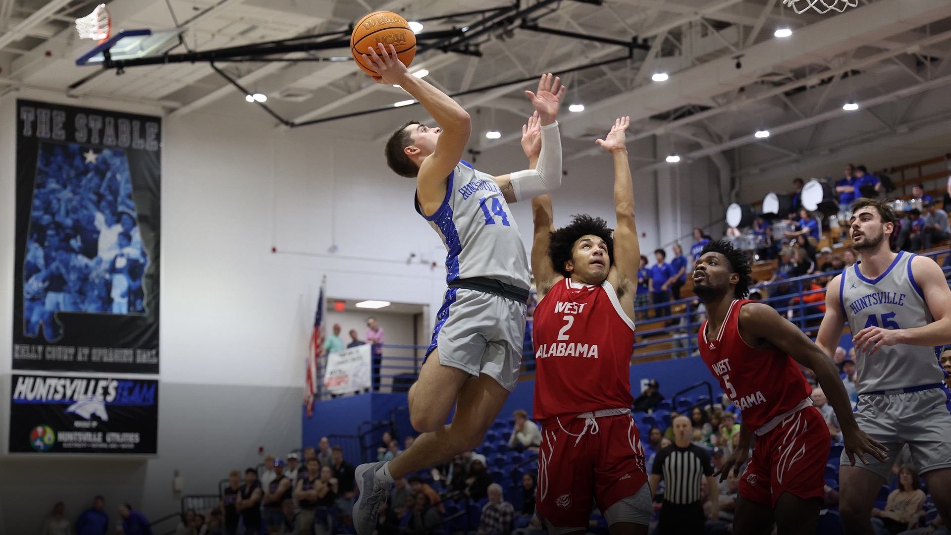 Men's Basketball Falls at Home Sunday to West Alabama - UAH Athletics