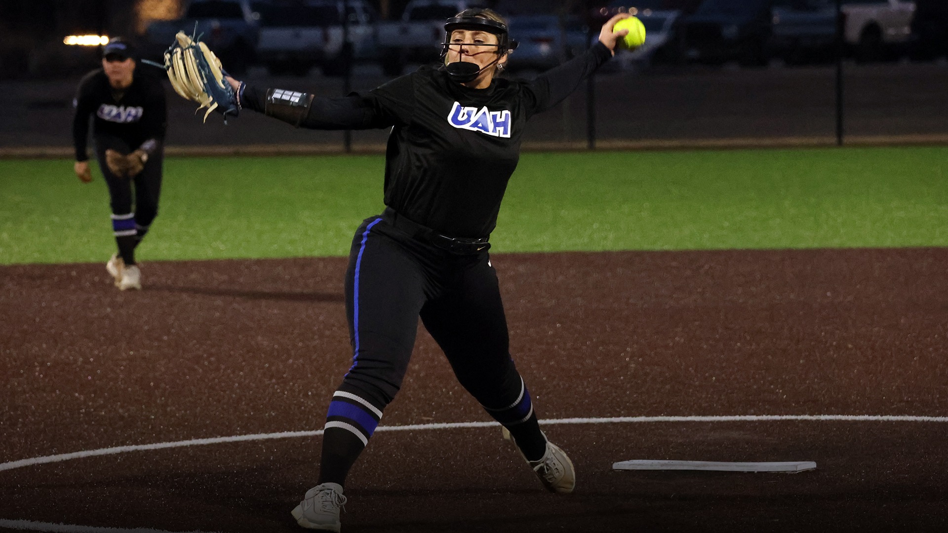 Softball Outlasts No. 7 Mississippi College in Extra-Inning Win to Open ...