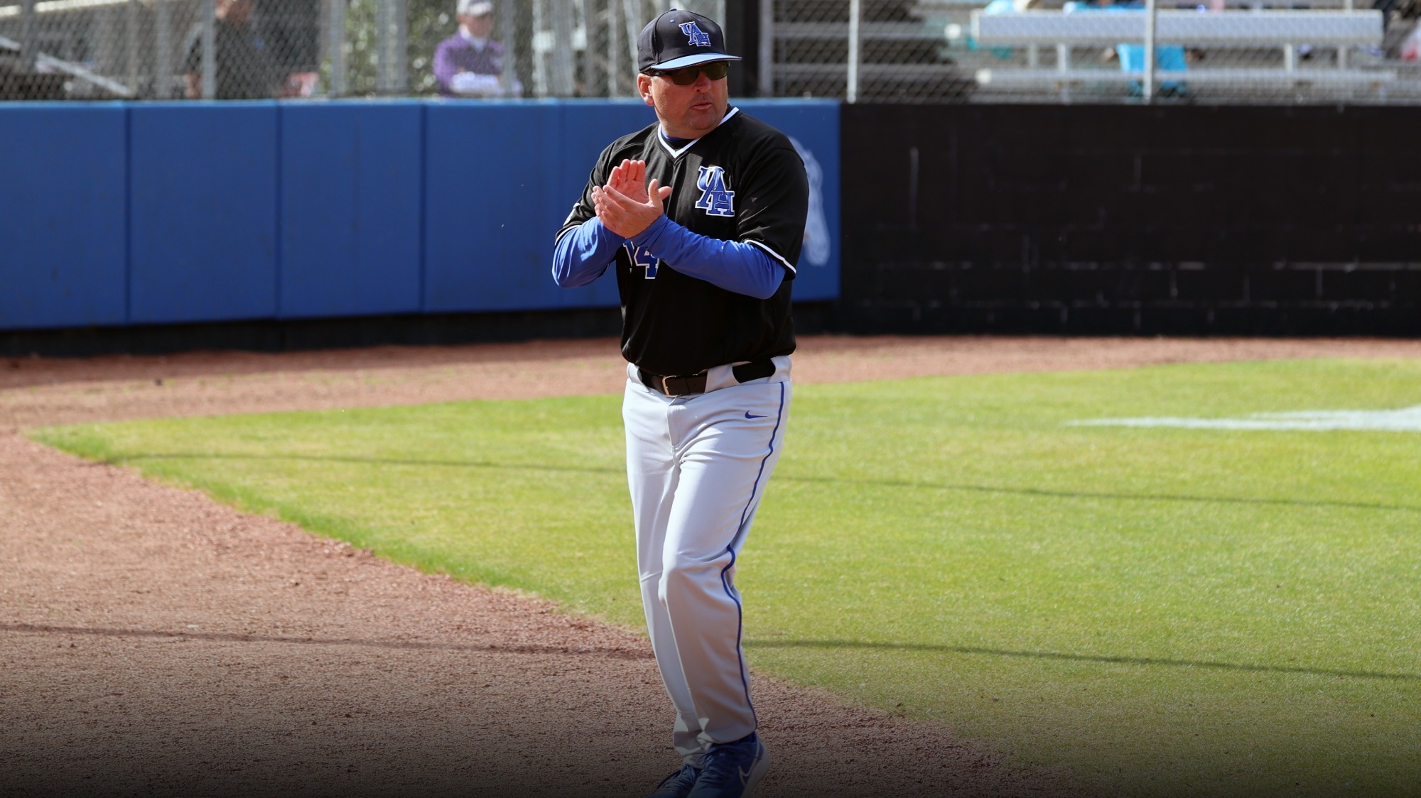 Baseball Sweeps as Royer Picks Up 400th Career Victory - UAH Athletics