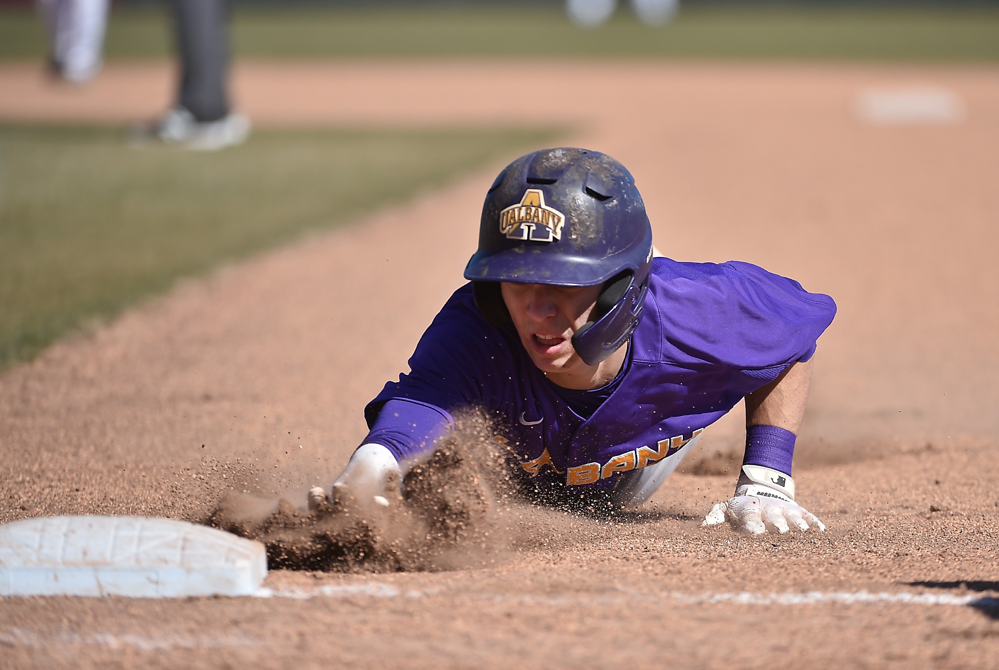 Baseball Splits Doubleheader against Manhattan - University at Albany ...