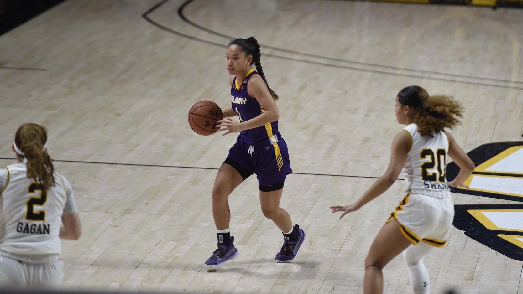 Izzy Om - 2020-21 - Women's Basketball - University at Albany Great Danes