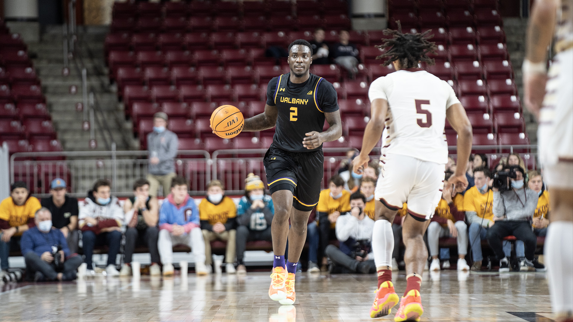 De'Vondre Perry - 2021-22 - Men's Basketball - University at Albany ...