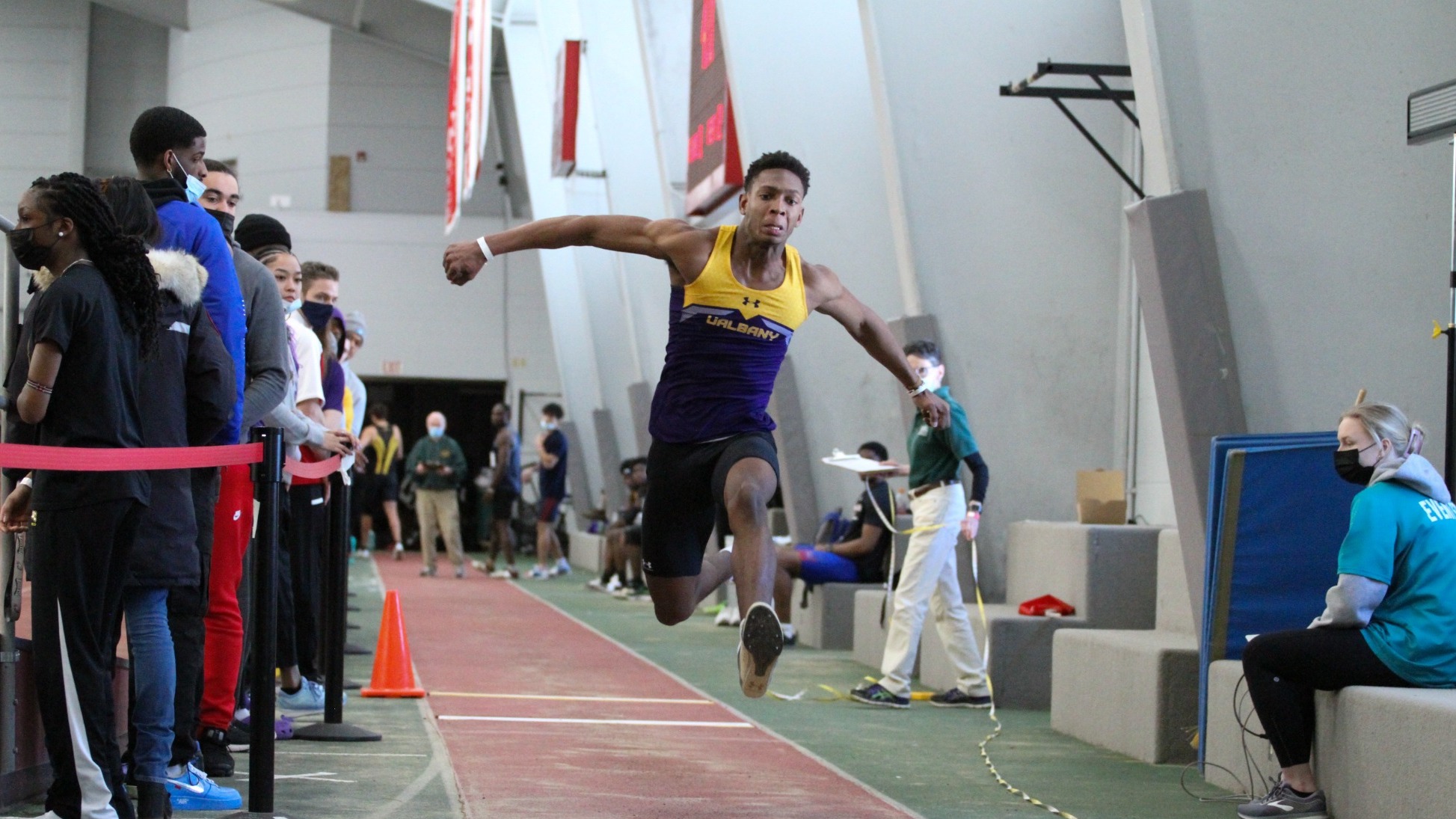 Track & Field Wraps Battle of Beantown - University at Albany Great Danes