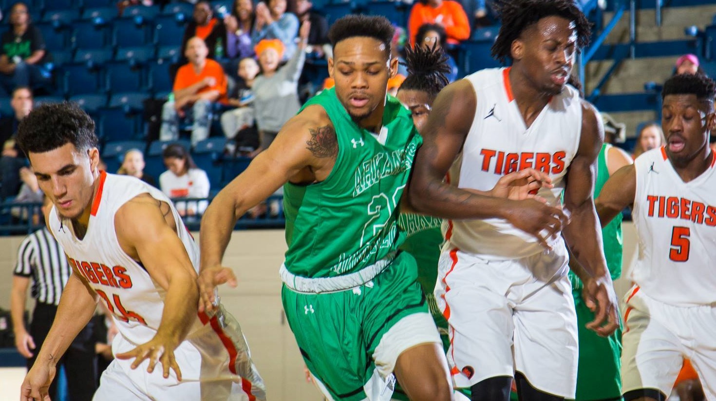 Troy Thomas - 2017-18 - Men's Basketball - University of Arkansas at ...