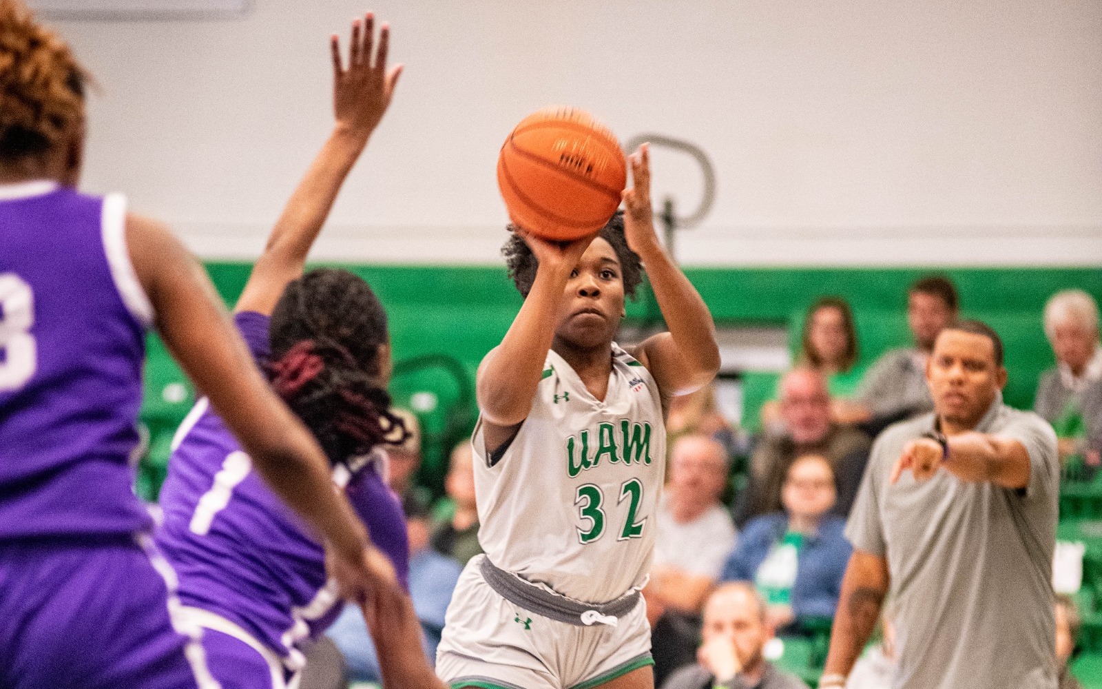 Azaria Hulbert - 2023-24 - Women's Basketball - University of Arkansas ...