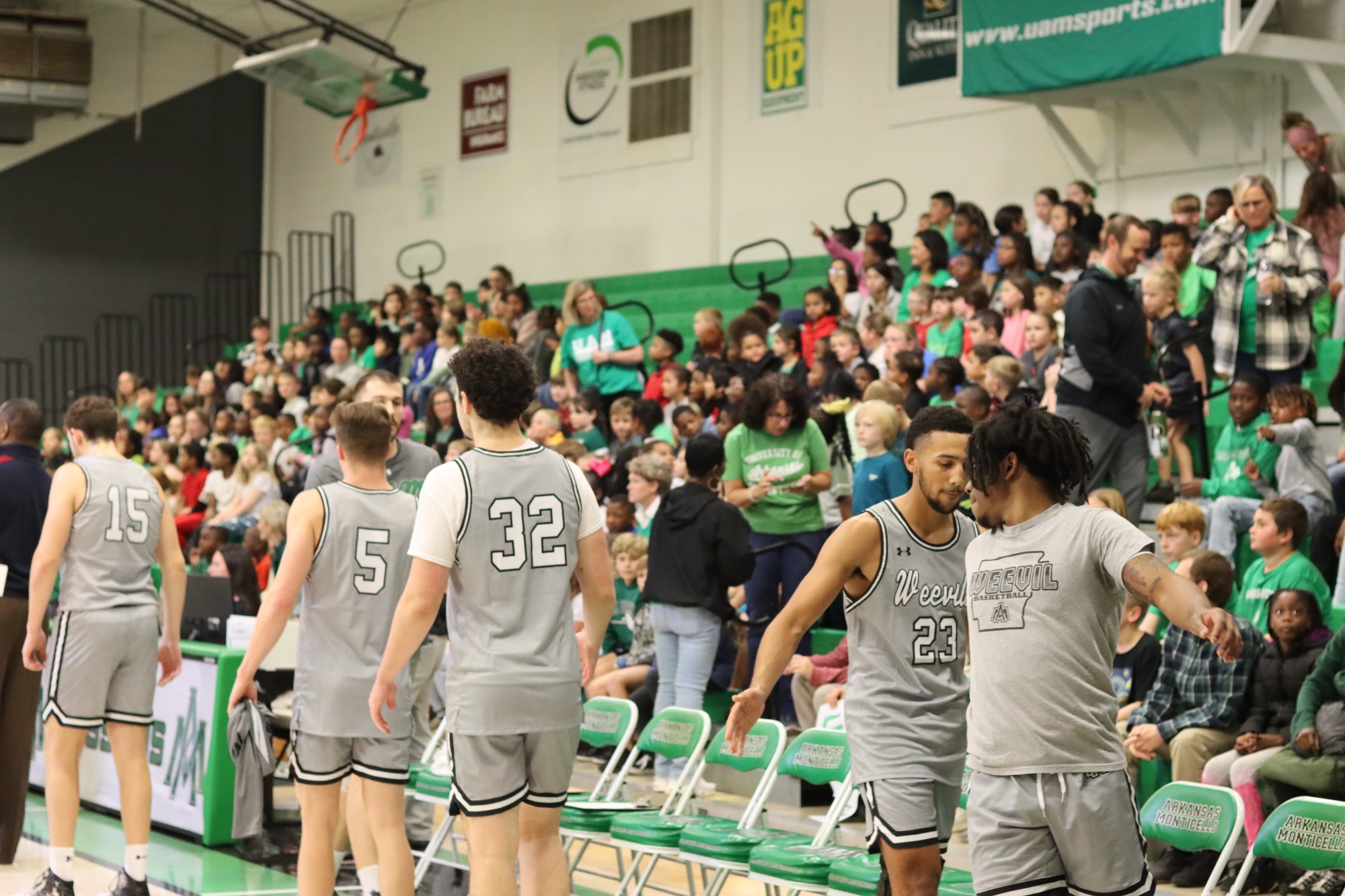 Men's Basketball Best Hendrix College in Billie Ball Game - University ...