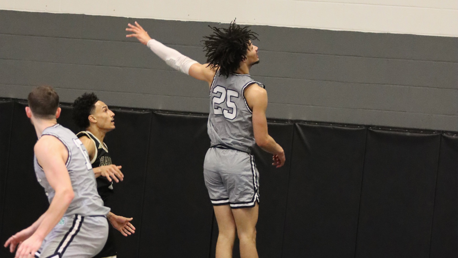 Zane Nelson - 2023-24 - Men's Basketball - University of Arkansas at ...