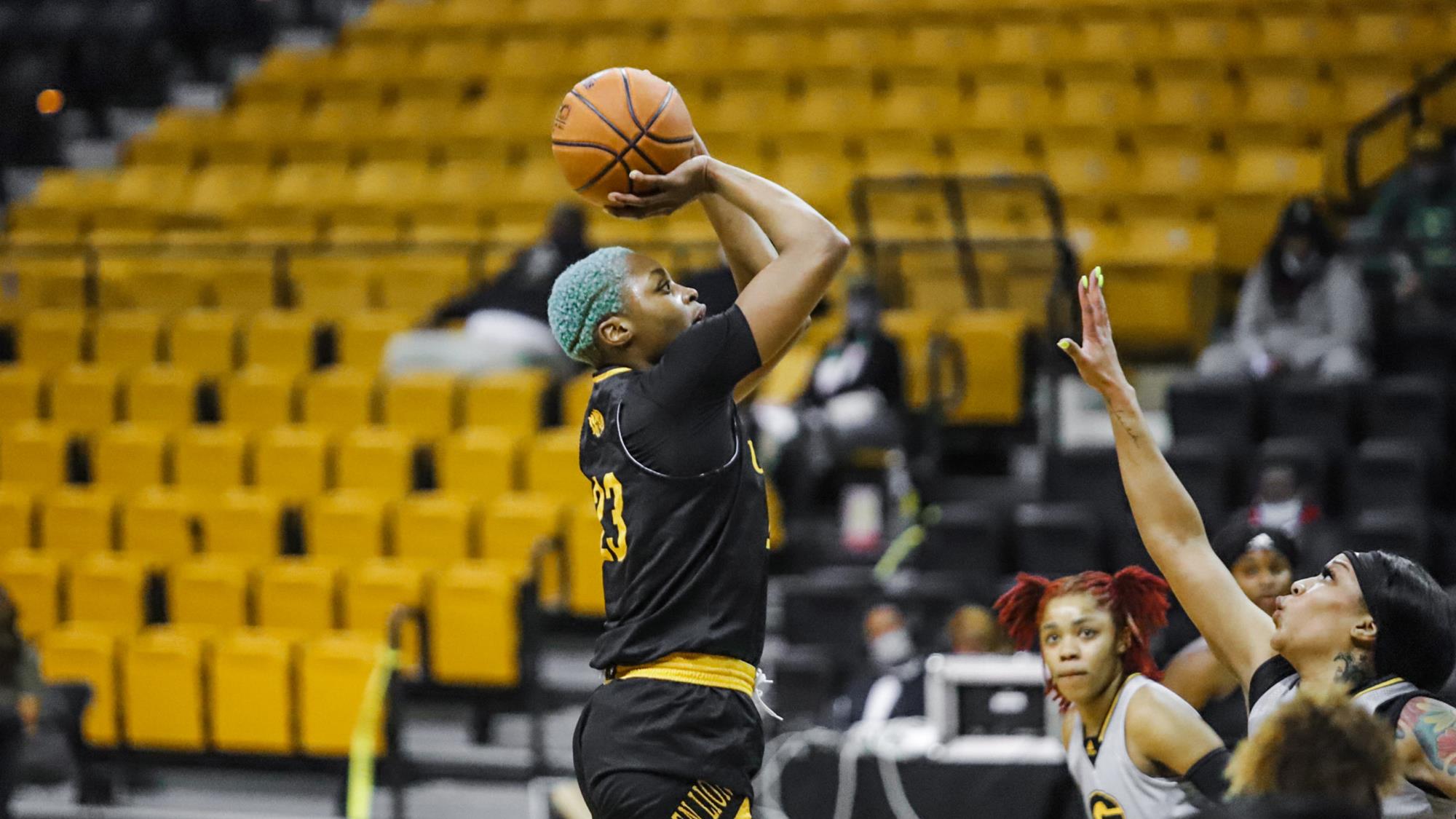 Khadijah Brown - Women's Basketball - UA Pine Bluff Athletics