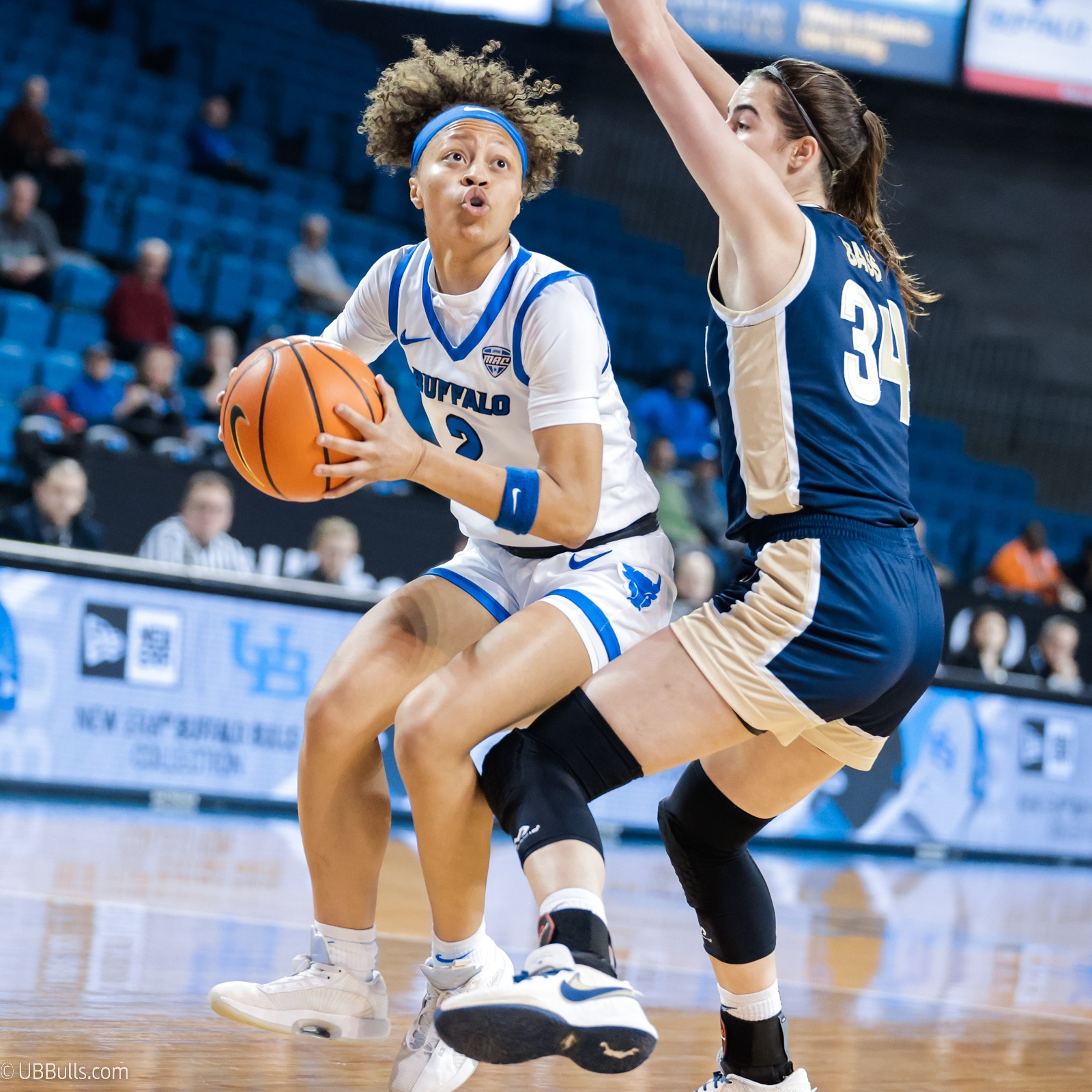 Zakiyah Winfield - 2022-23 - Women's Basketball - University at Buffalo