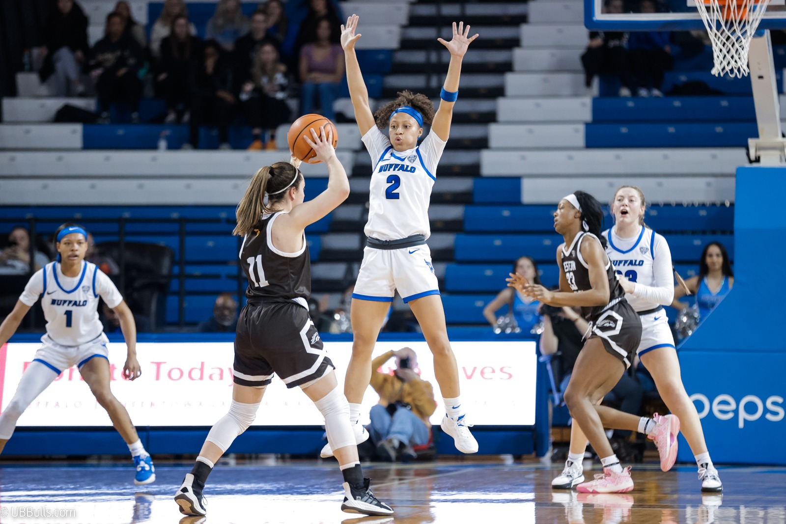 Zakiyah Winfield - 2022-23 - Women's Basketball - University at Buffalo