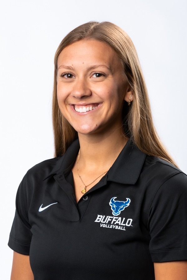 Julia Kurowski - Assistant Coach - Women's Volleyball Coaches ...
