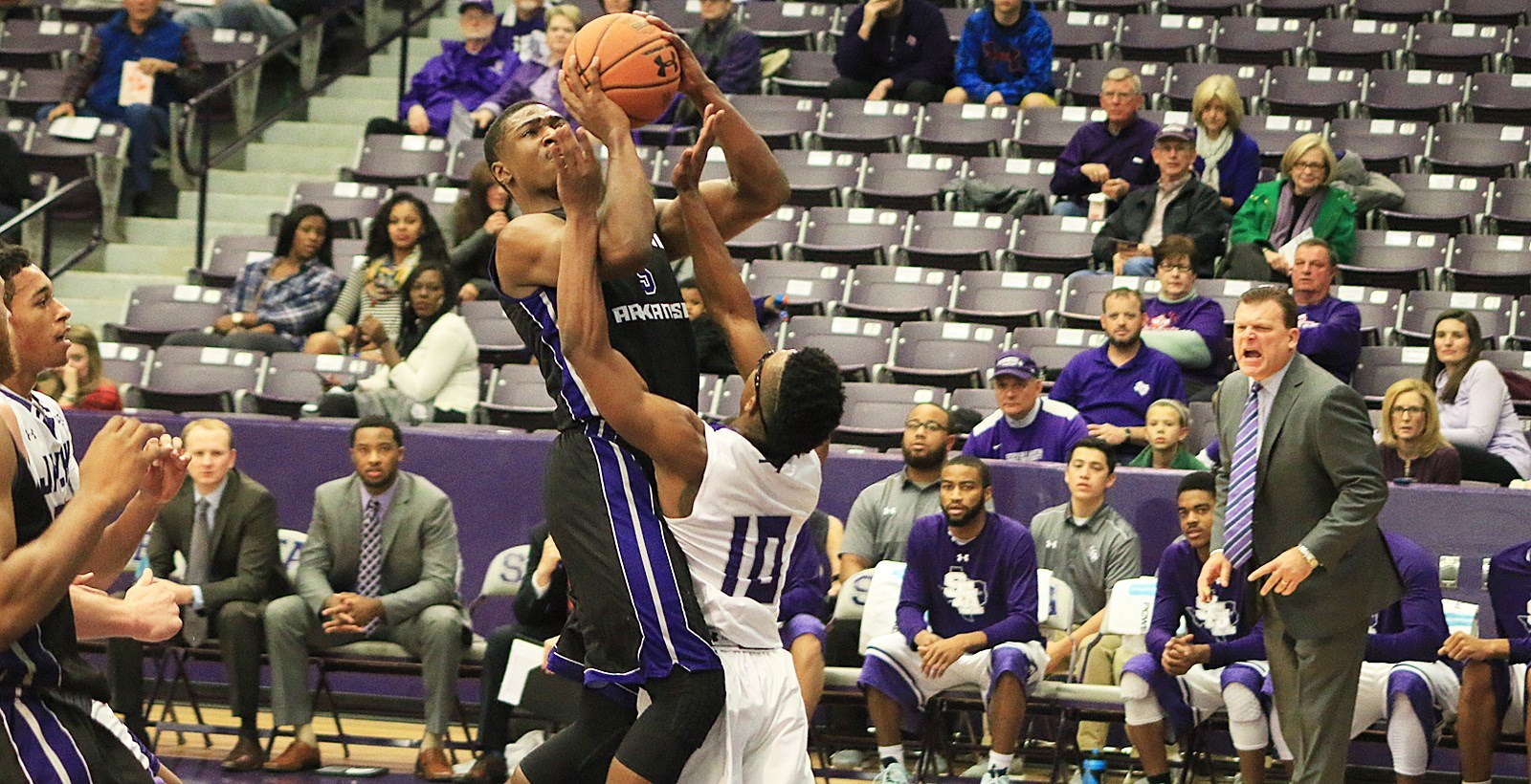 Justin Foreman - 2015-16 - Men's Basketball - University of Central ...