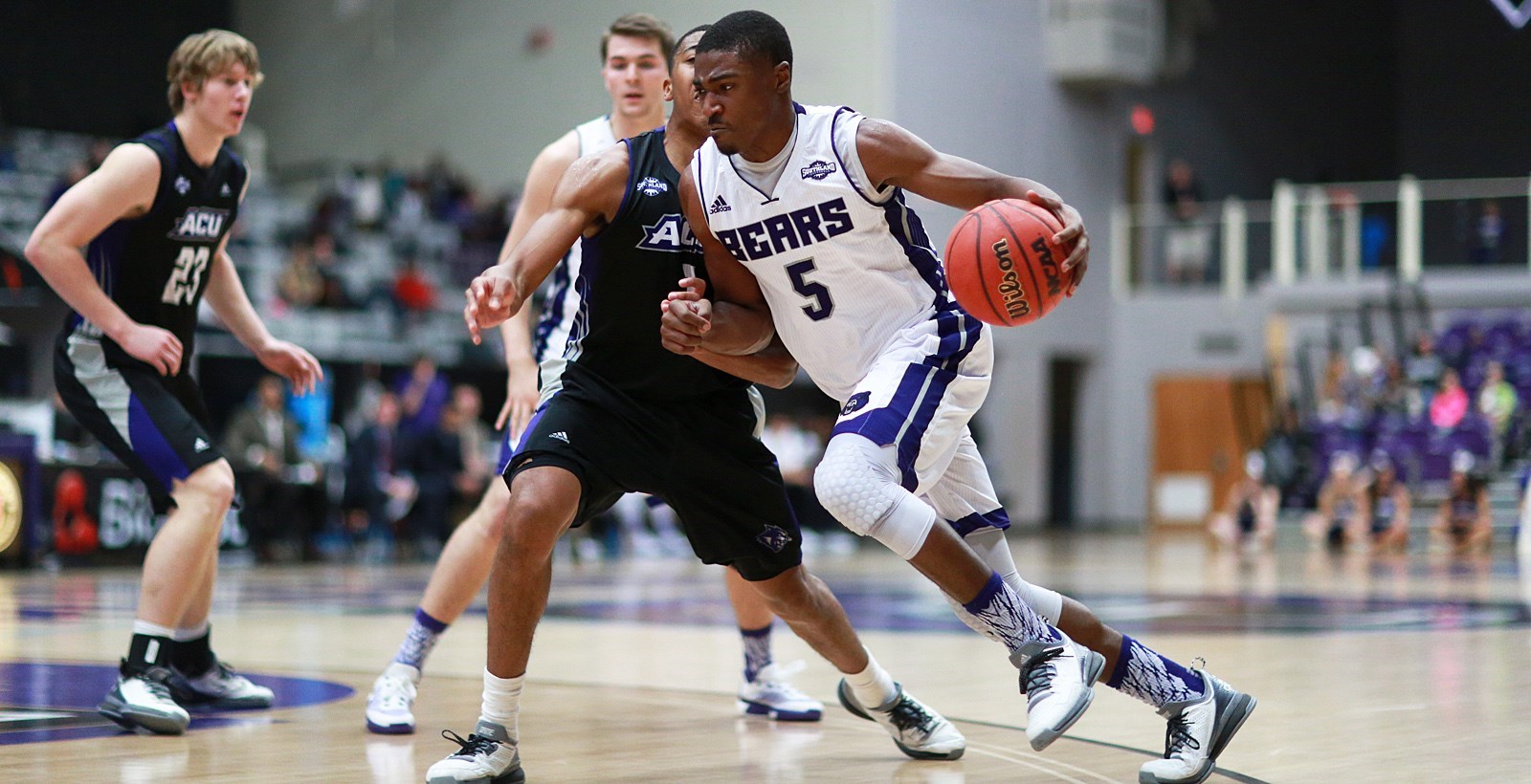 Justin Foreman - 2015-16 - Men's Basketball - University of Central ...
