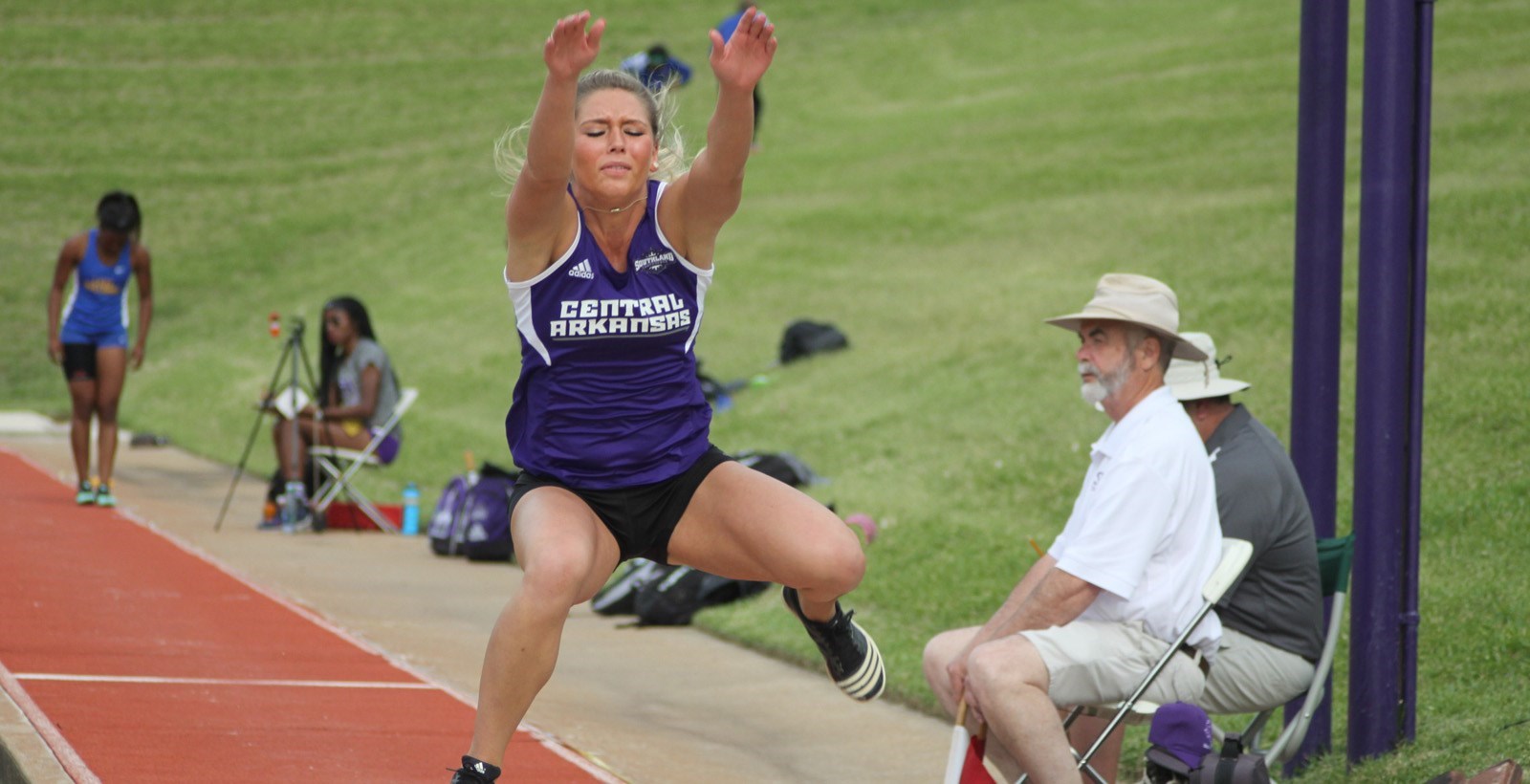 Logan Morton - 2017-18 - Women's Track and Field - University of ...