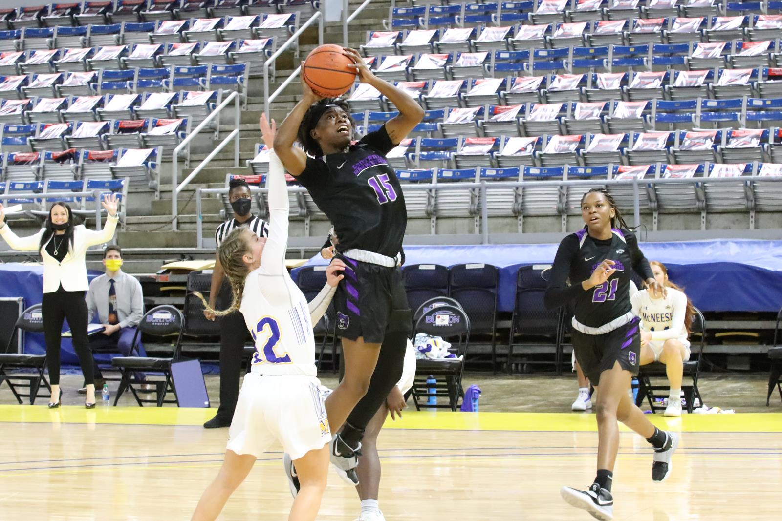 Sugar Bears Back in Farris Center for First Time in 2021 - University ...