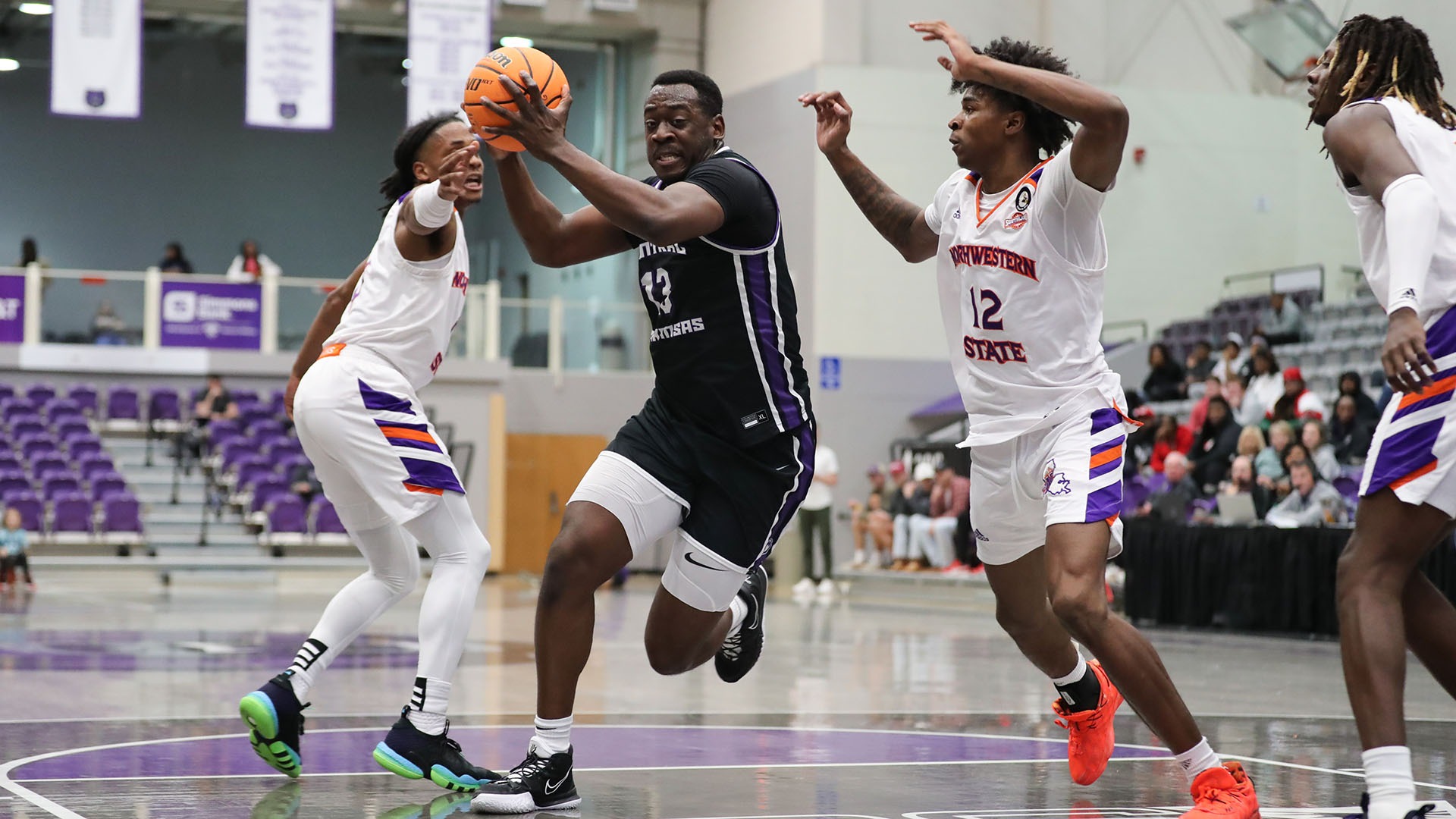 BEARS RETURN TO OKLAHOMA TO FACE SOONERS - University of Central Arkansas Athletics