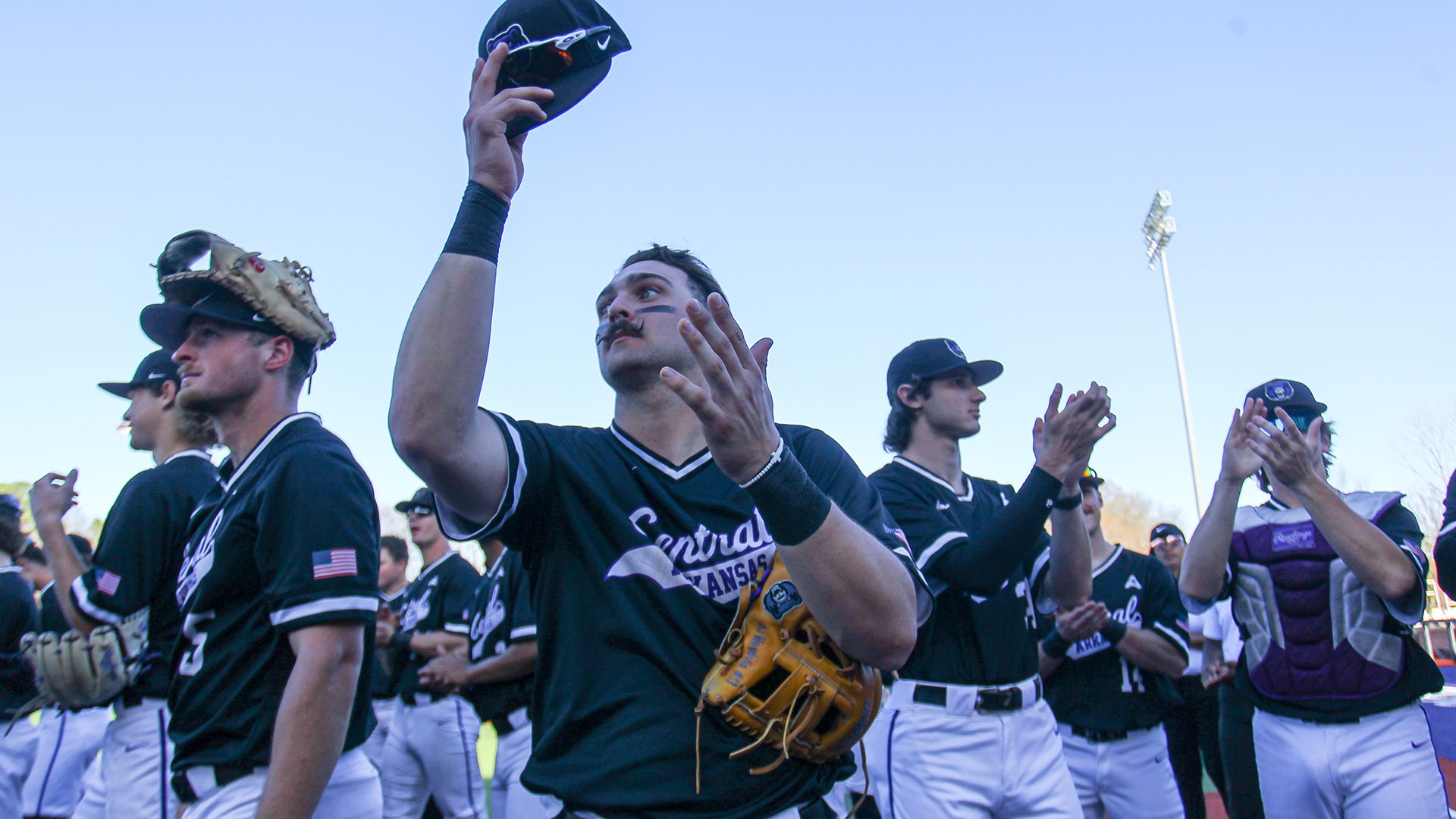 BEARS HOST FINAL NON-CONFERENCE SERIES - University of Central Arkansas ...
