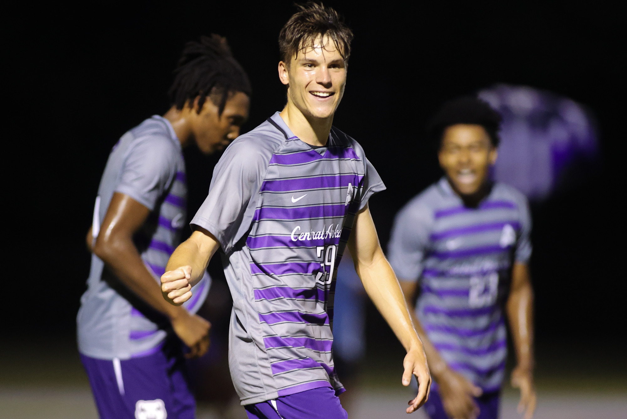 Fontana's Brace Lifts Men's Soccer to Win over Air Force - University ...