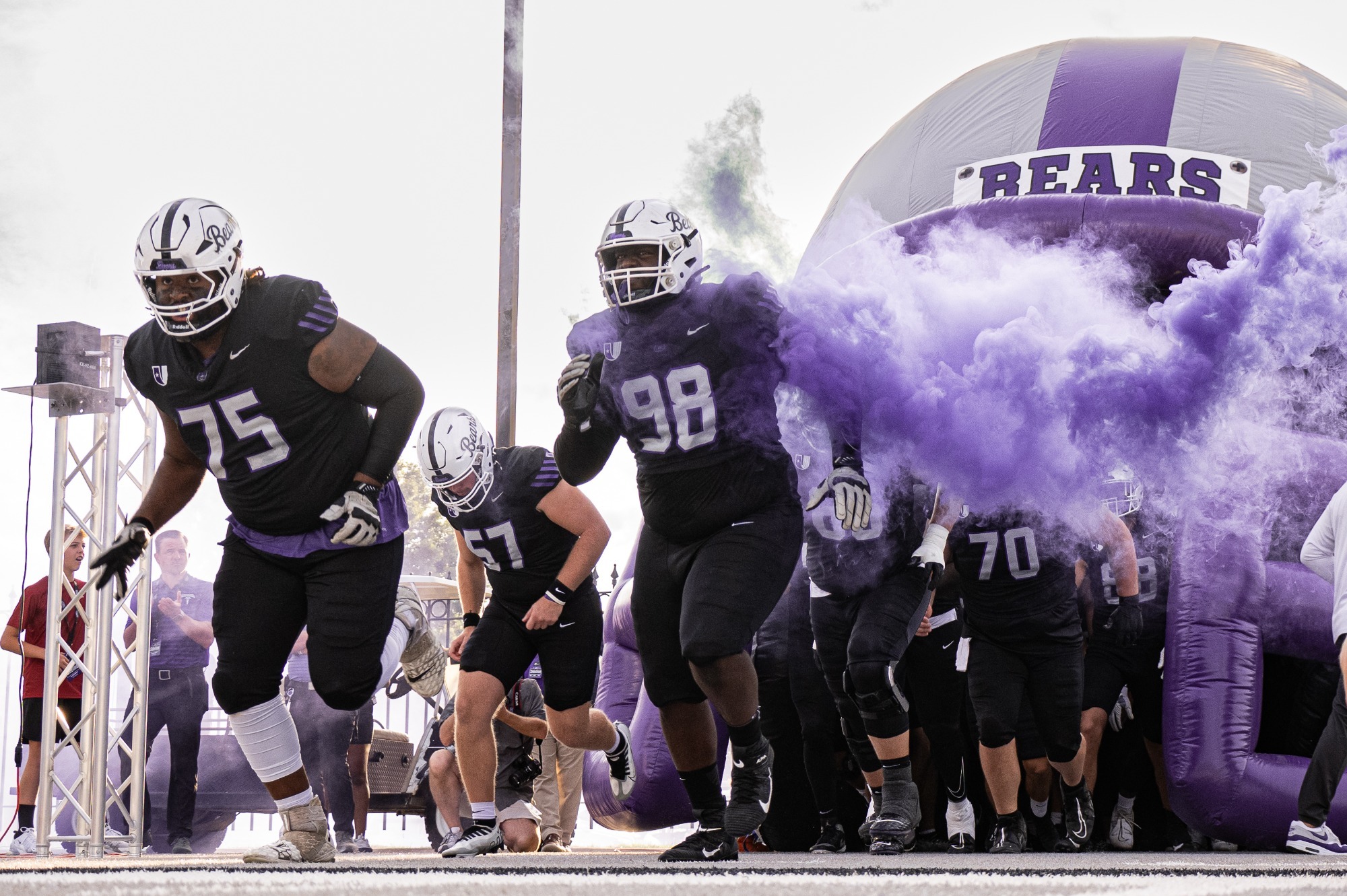 UCA FOOTBALL ADDS 38 NEW SIGNEES - University of Central Arkansas Athletics