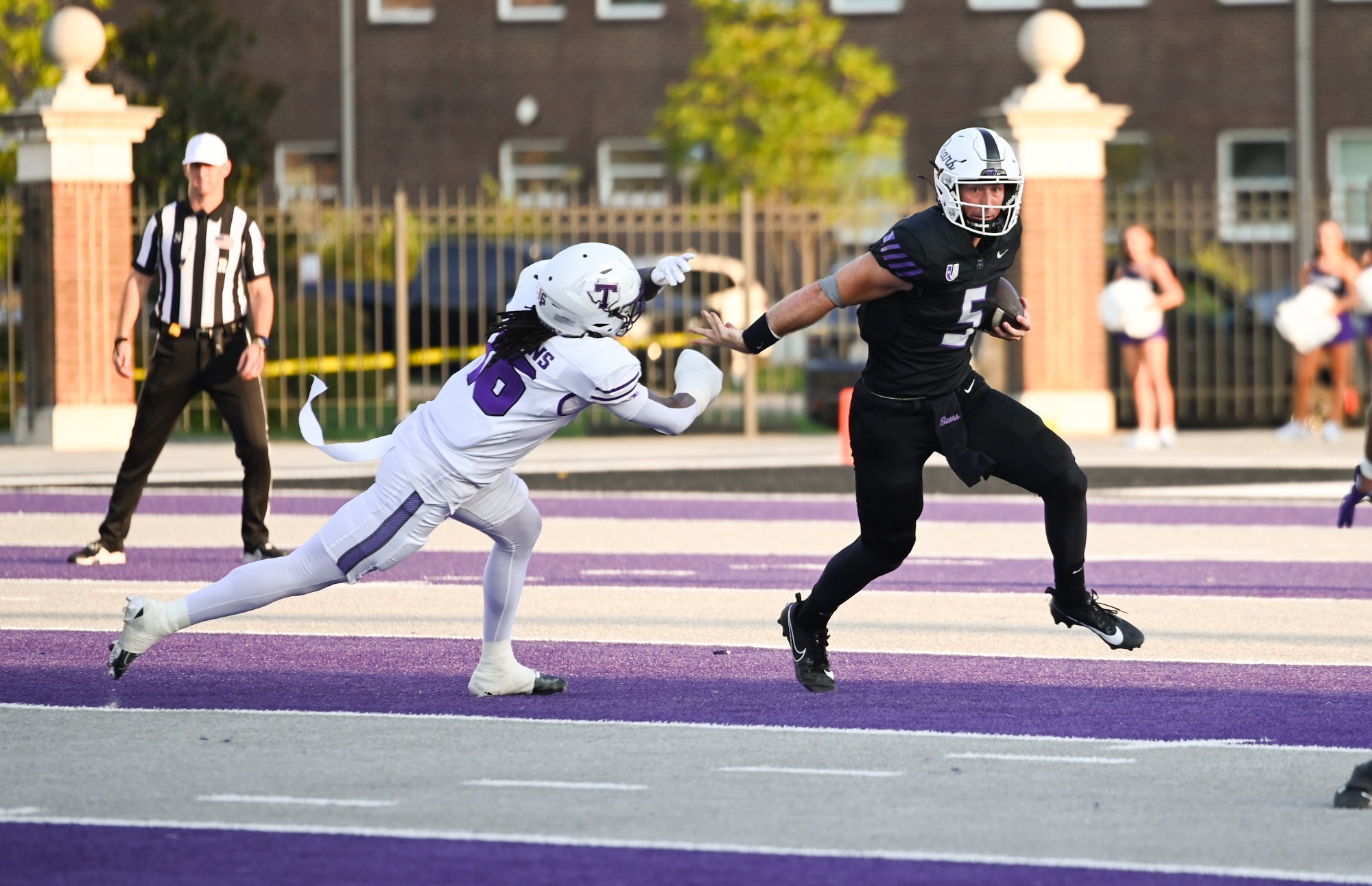 Bears Back on the Stripes - University of Central Arkansas Athletics