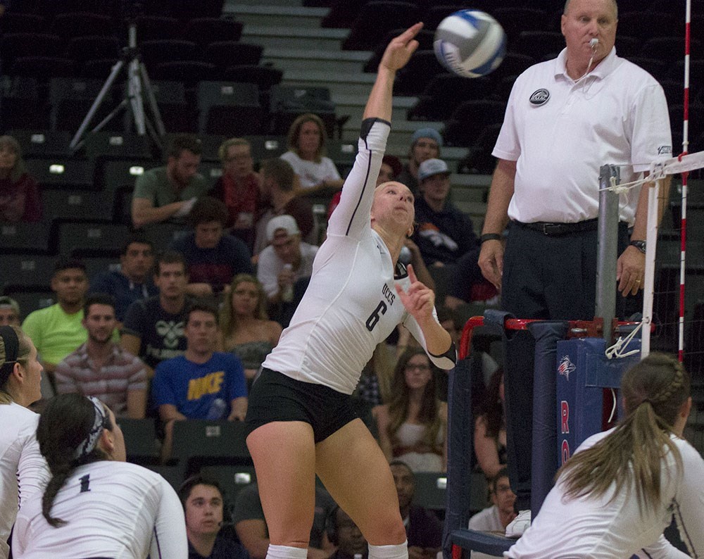 Kim Catlett - Volleyball - UCCS Athletics