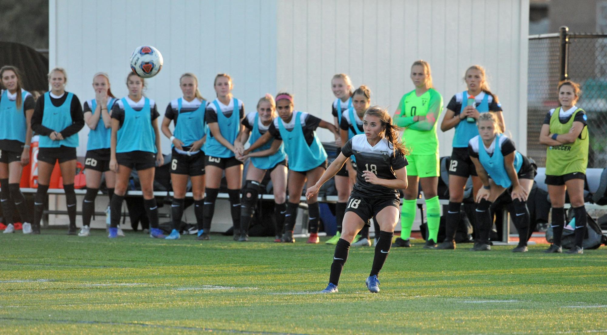 Hopcroft's Golden Goal Lifts No. 1 UCCS Past No. 14 Orediggers, 2-1 ...
