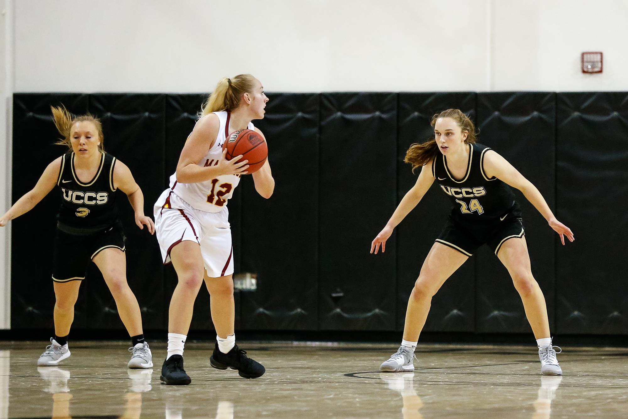 Elly Johnson - Women's Basketball - UCCS Athletics