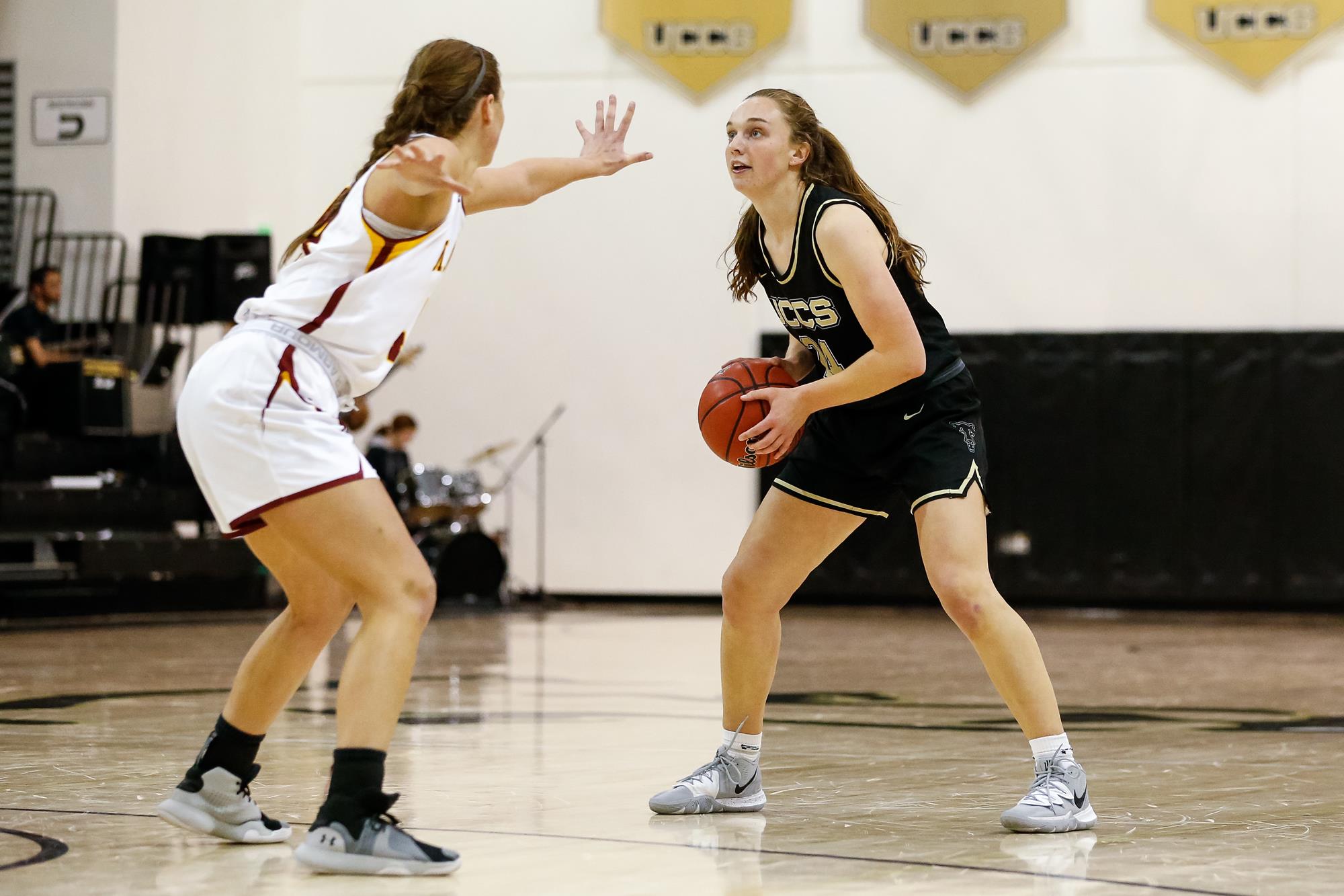 Elly Johnson - Women's Basketball - UCCS Athletics