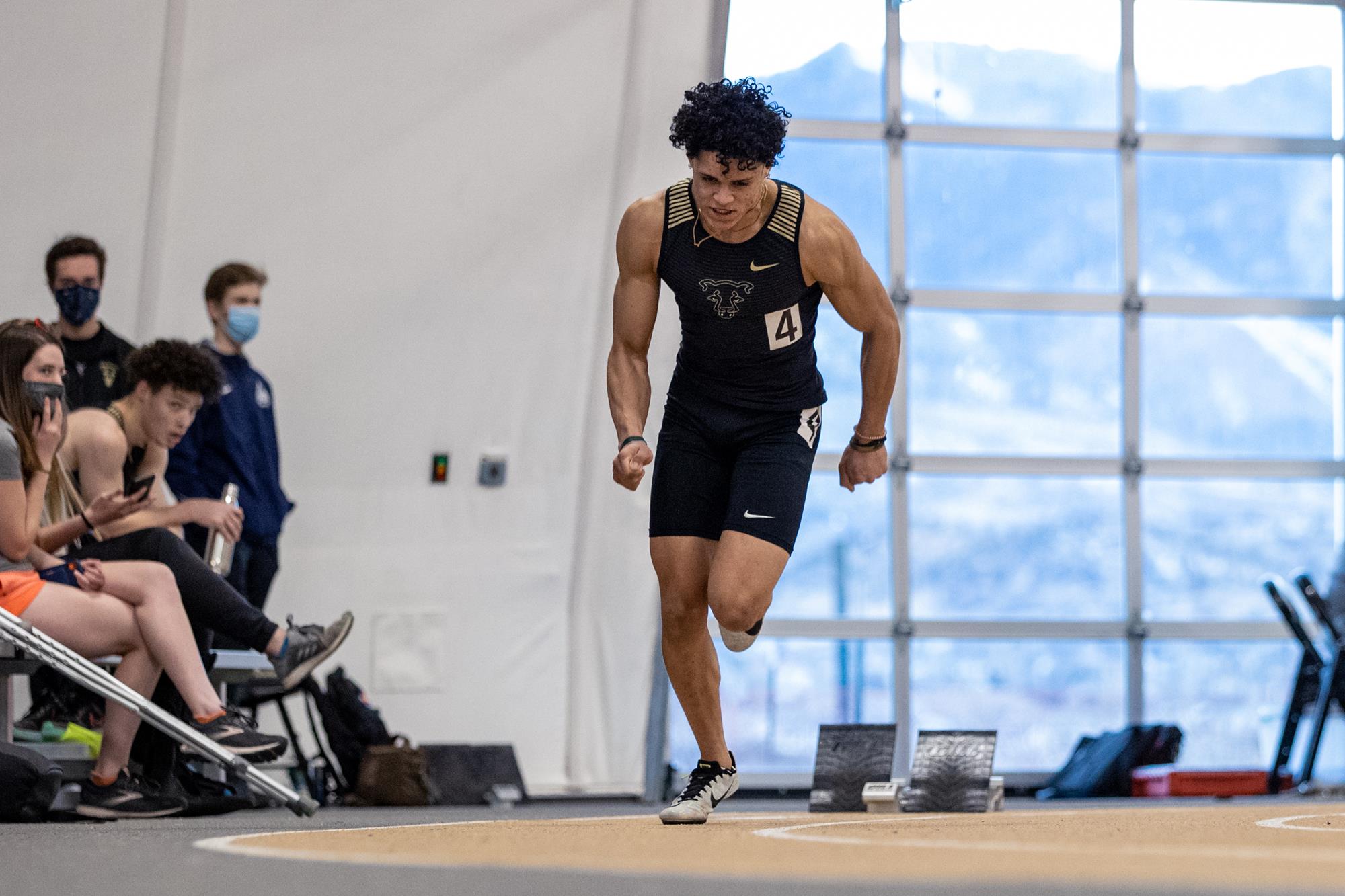 Isaiah Escalante - Men's Track and Field - UCCS Athletics
