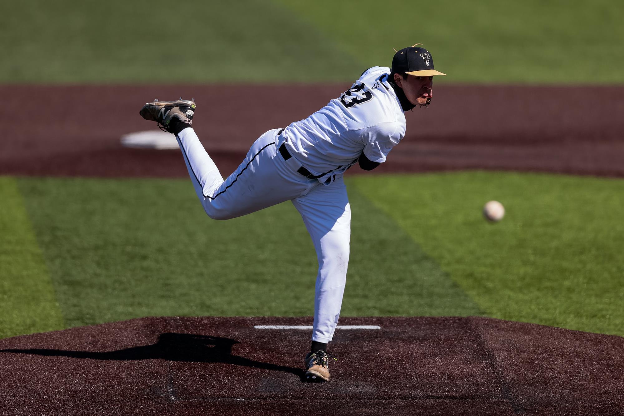 Daniel Silva - Baseball - UCCS Athletics