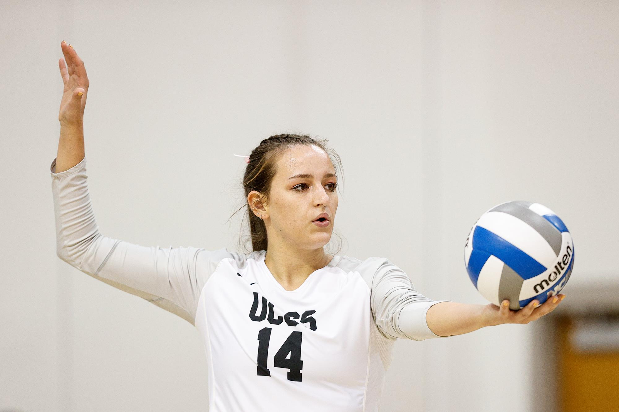 Julia Geiger - Volleyball - UCCS Athletics