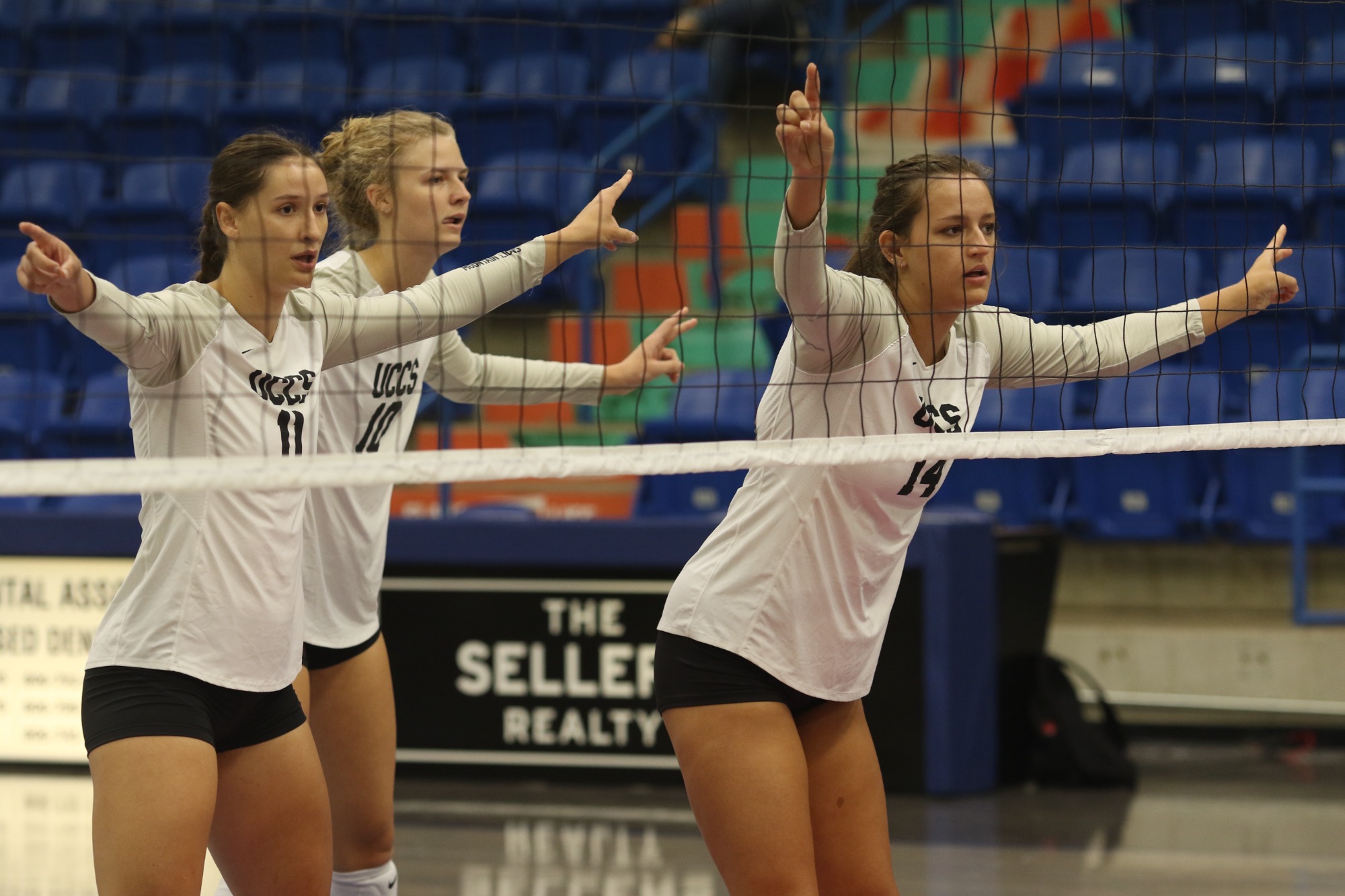 Volleyball Sweeps Friday’s Opponents at LCU Chaps Classic - UCCS Athletics