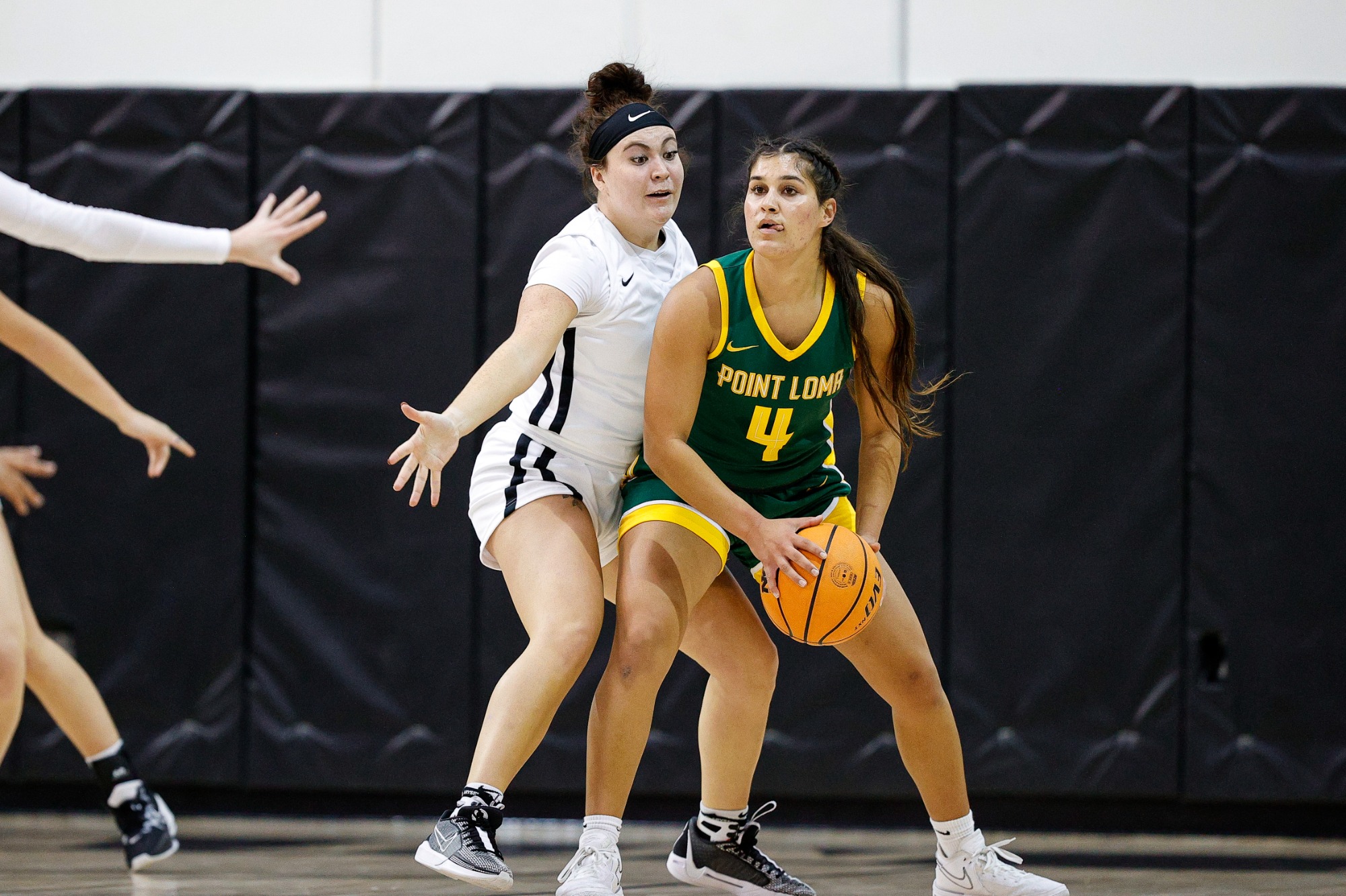 Alexa Dominguez - Women's Basketball - UCCS Athletics