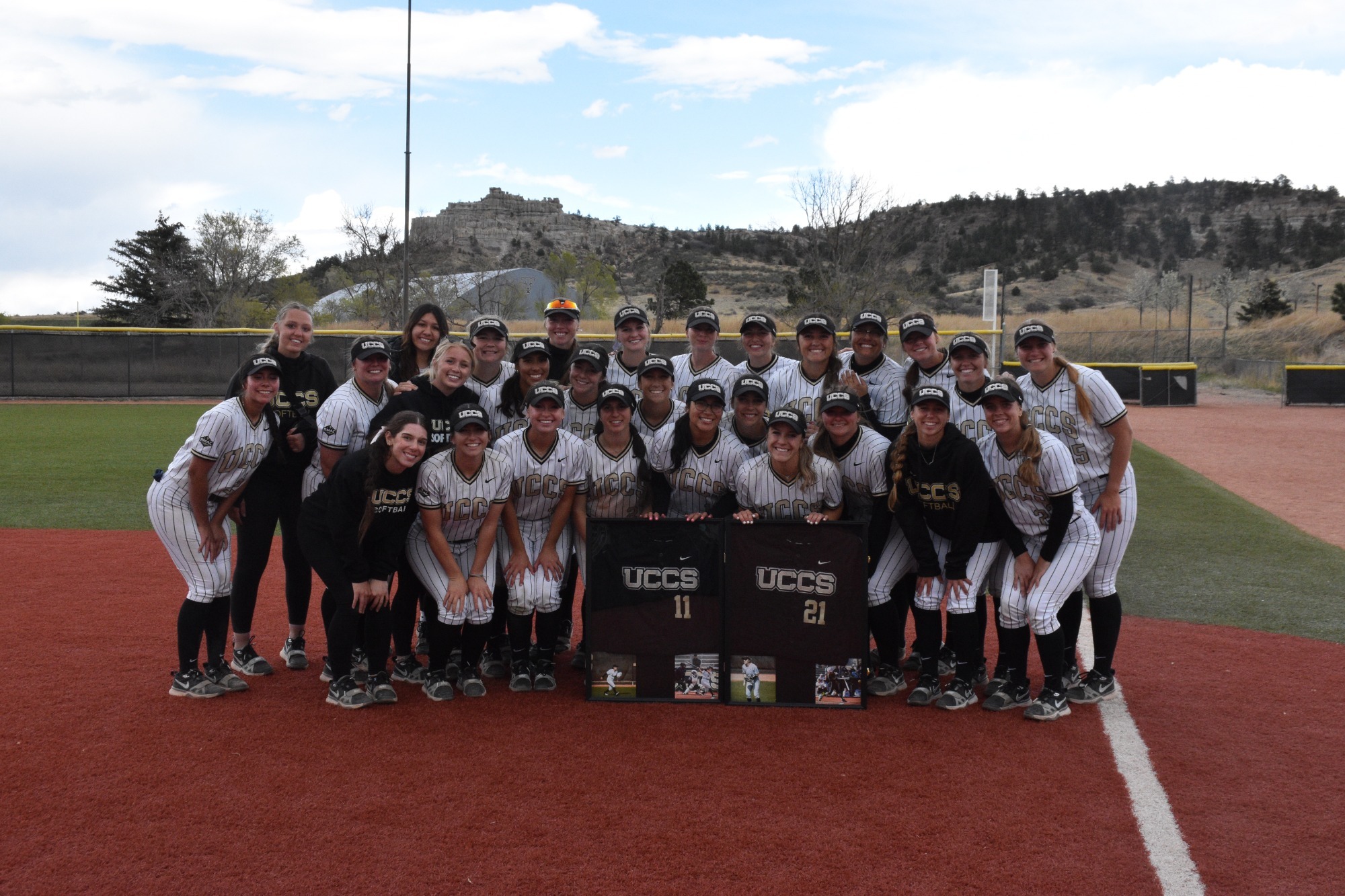 Softball Grabs a Pair of Senior Day Victories over Fort Lewis - UCCS Athletics
