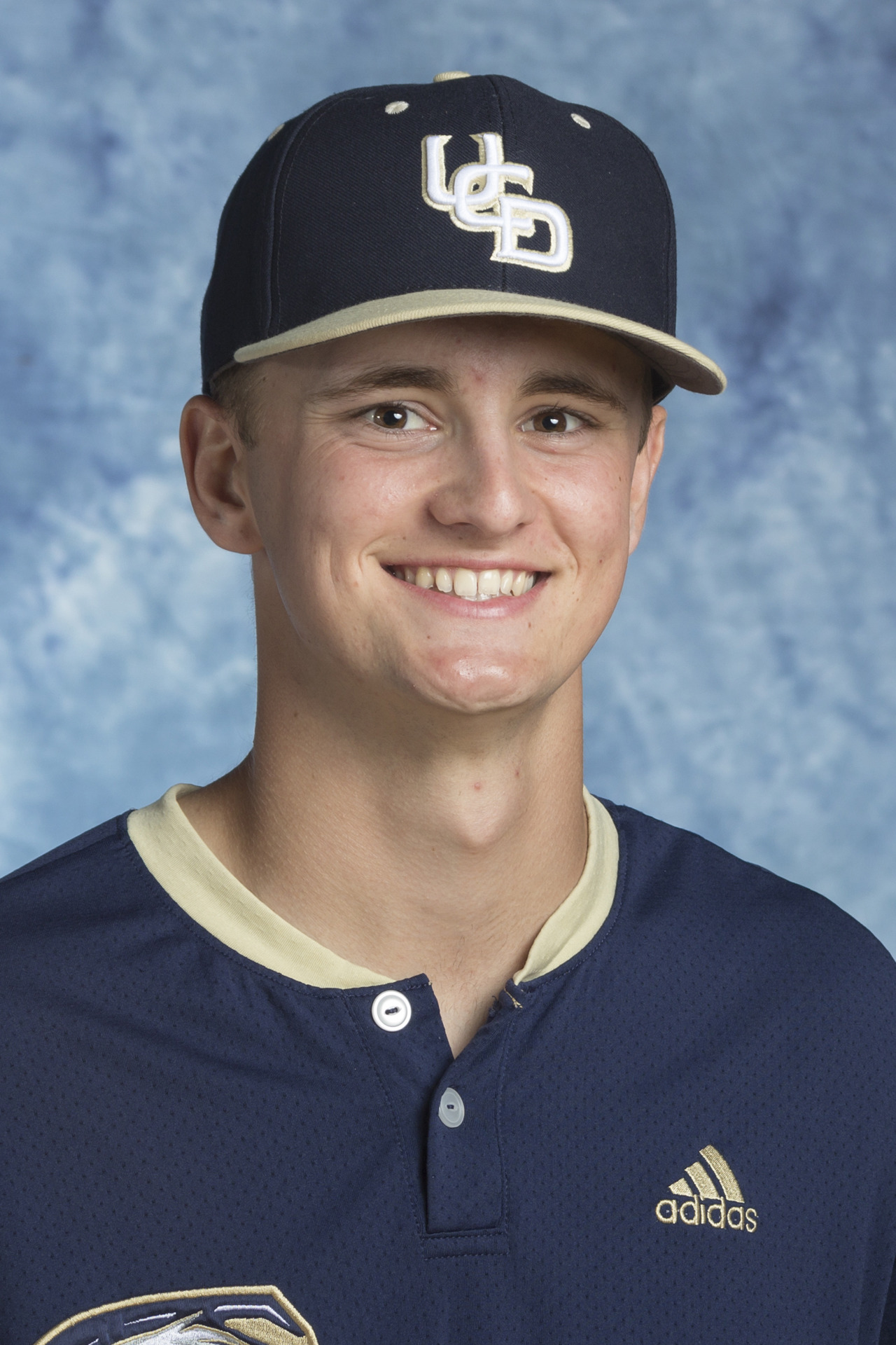 Late rally falls short as Lobos even series - UC Davis Athletics