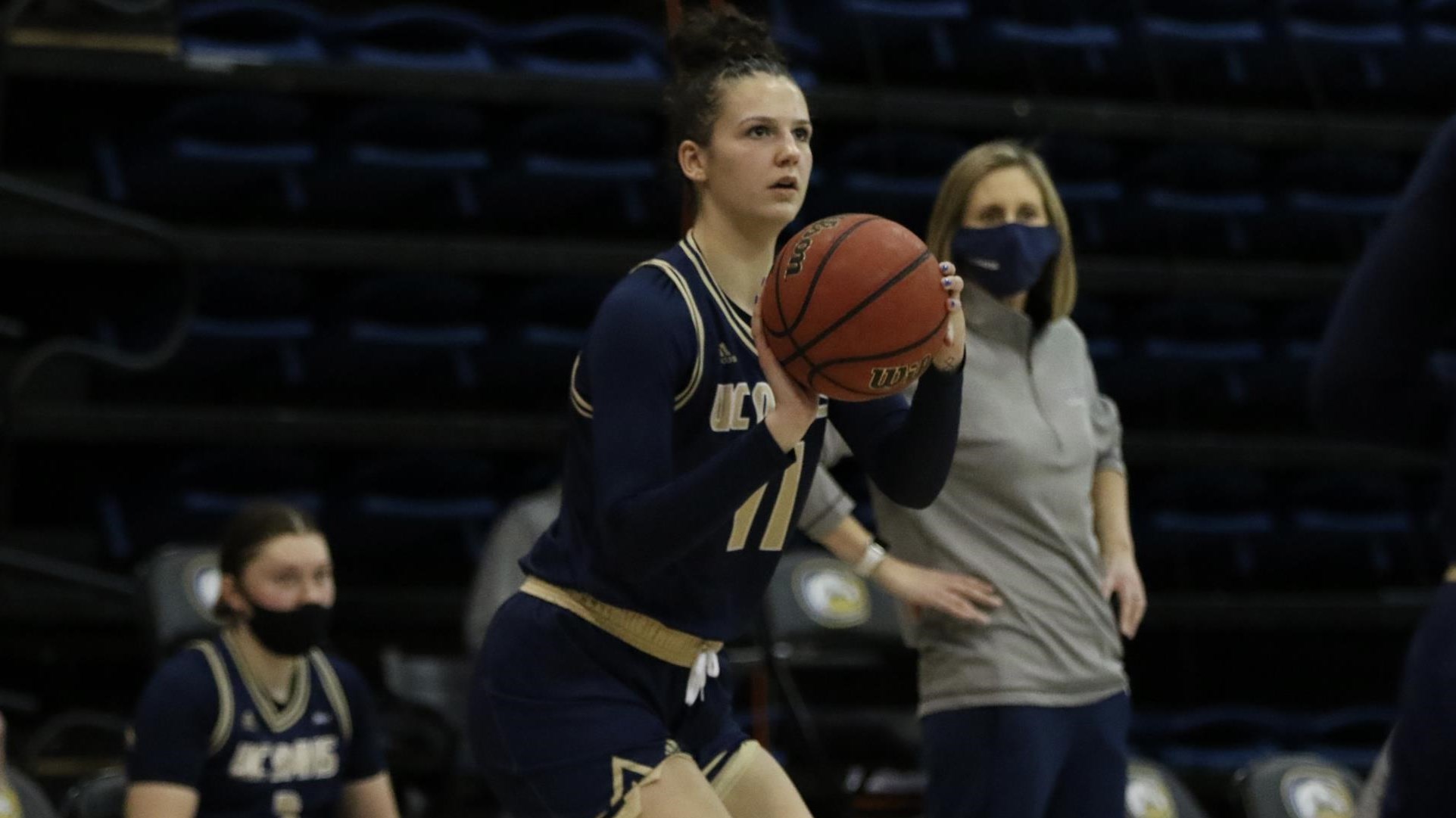 Sage Stobbart - Women's Basketball - UC Davis Athletics