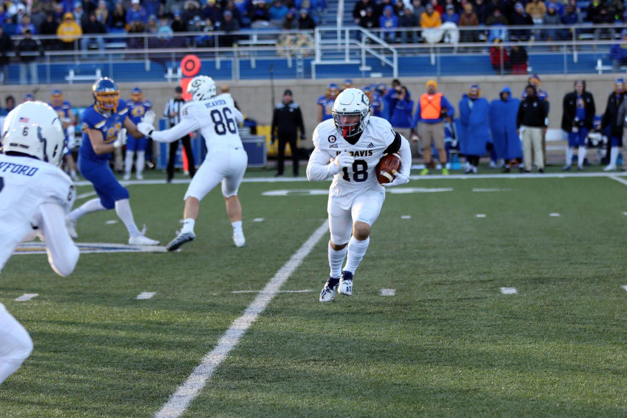 Trent Tompkins - Football - UC Davis Athletics