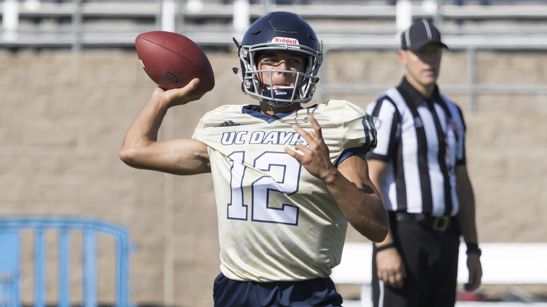 Hunter Rodrigues - Football - UC Davis Athletics