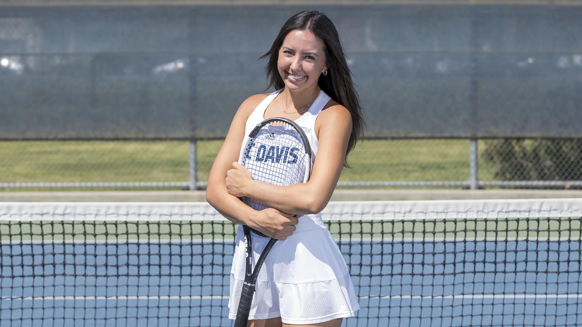 Michelle Zell - Women's Tennis - UC Davis Athletics