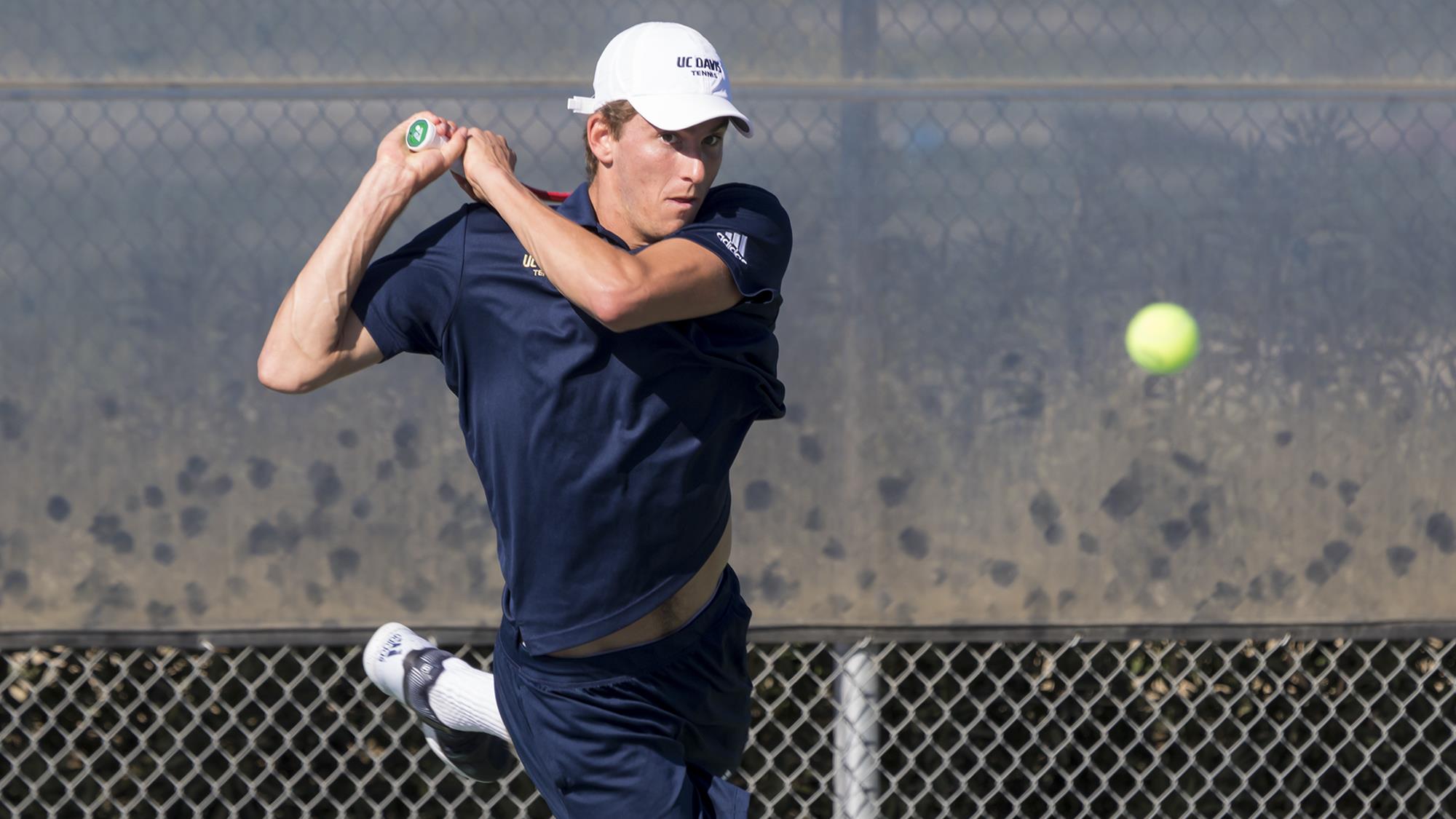 Mitchell Davis - Men's Tennis - UC Davis Athletics