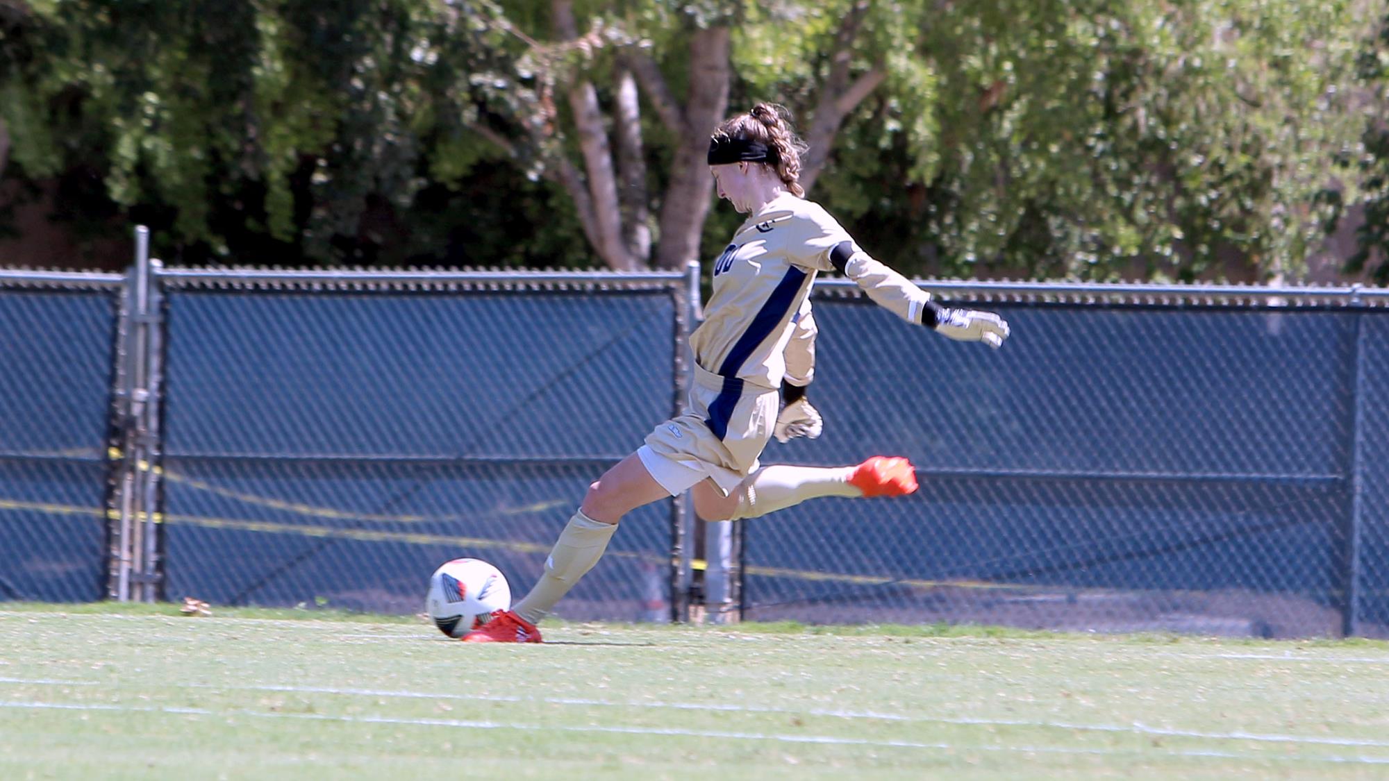 Nicki Rucki - Women's Soccer - UC Davis Athletics