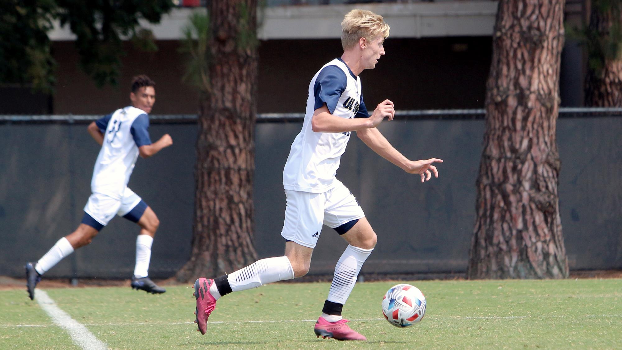 Nico Smith - Men's Soccer - UC Davis Athletics