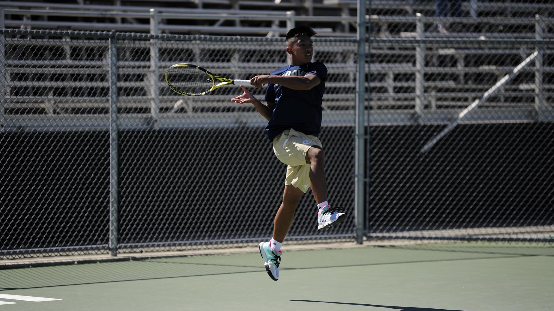Ryan Torres - Men's Tennis - UC Davis Athletics