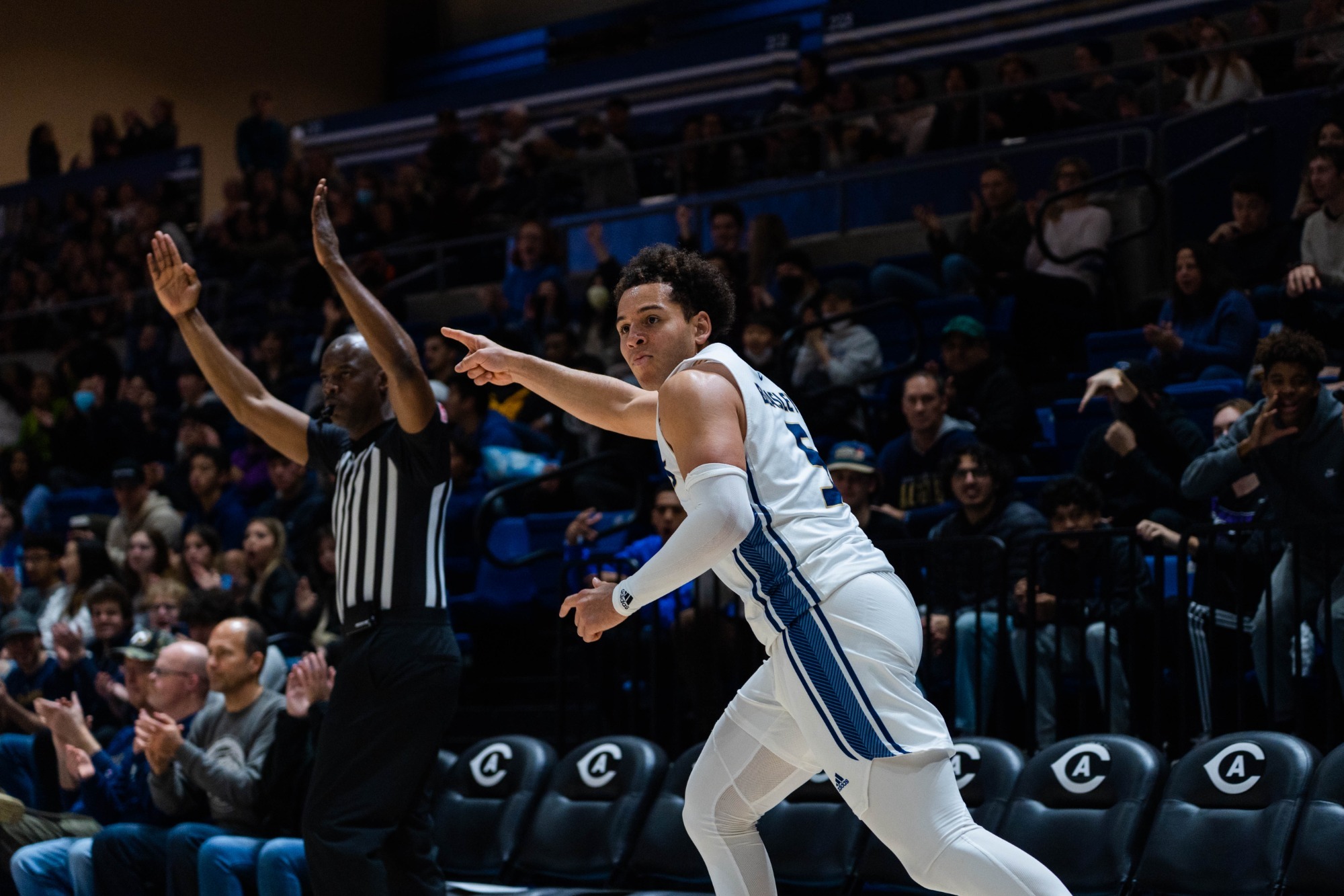 Robby Beasley III - Men's Basketball - UC Davis Athletics